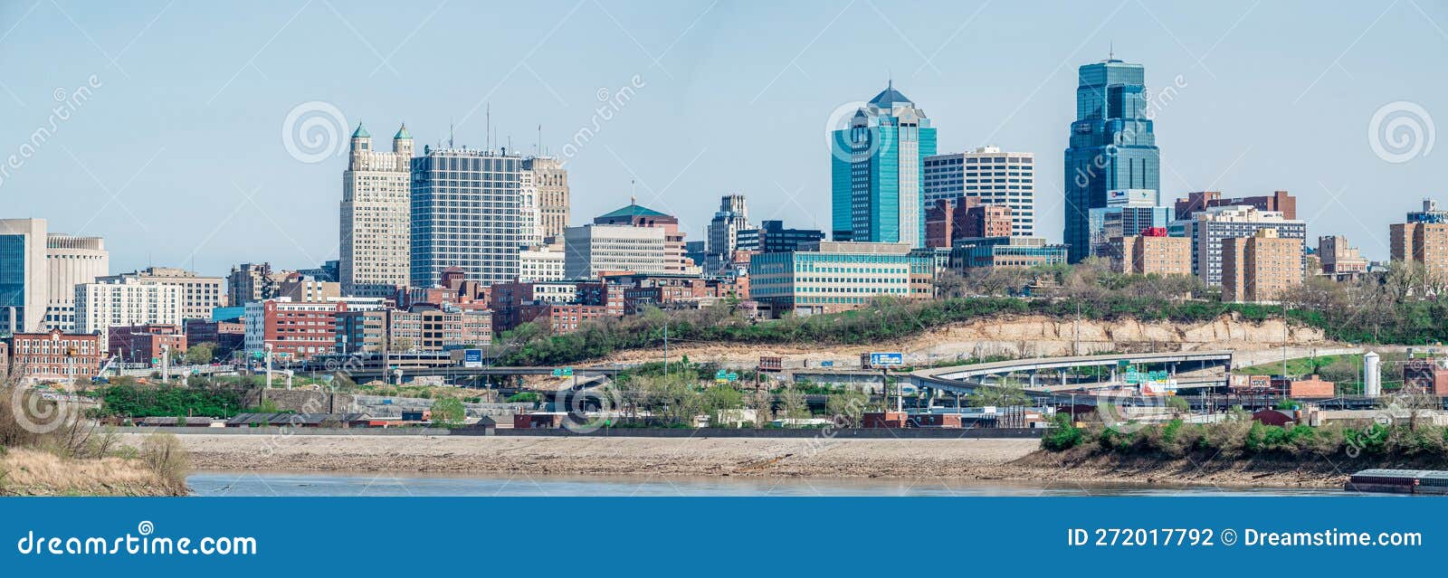 Kansas City Skyline Panorama Editorial Photography - Image of ...