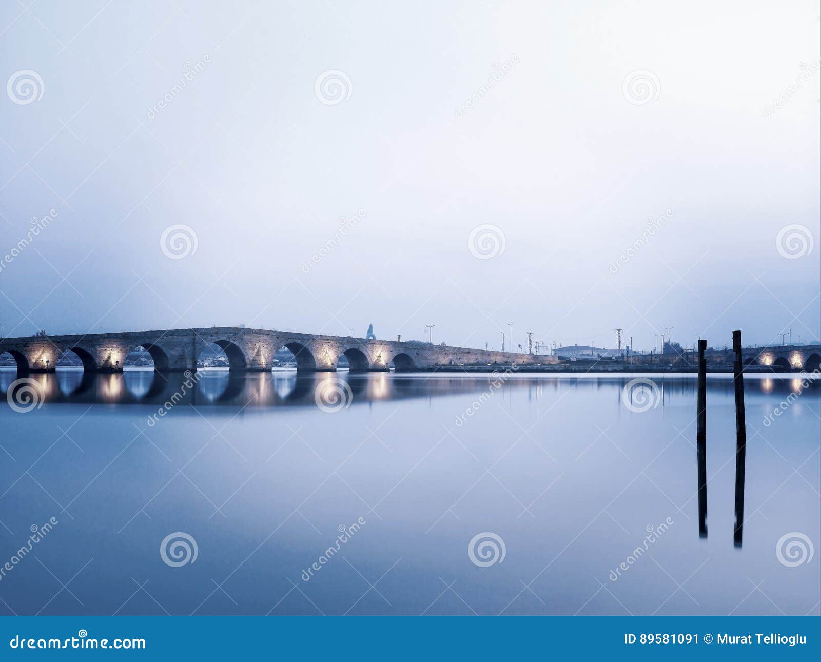 Kanuni Sultan Suleyman Bridge En Estambul Imagen de archivo - Imagen de ...