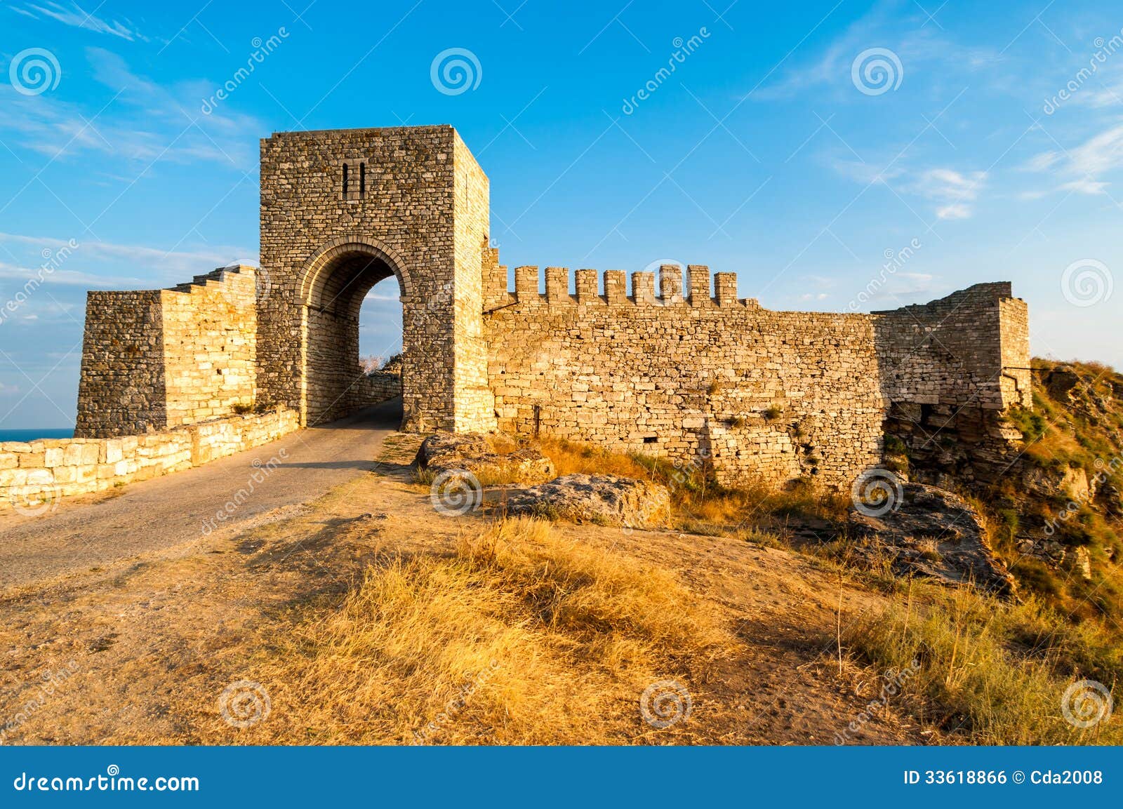 Kap Kaliakra-Festung stockfoto. Bild von touristisch - 33618866