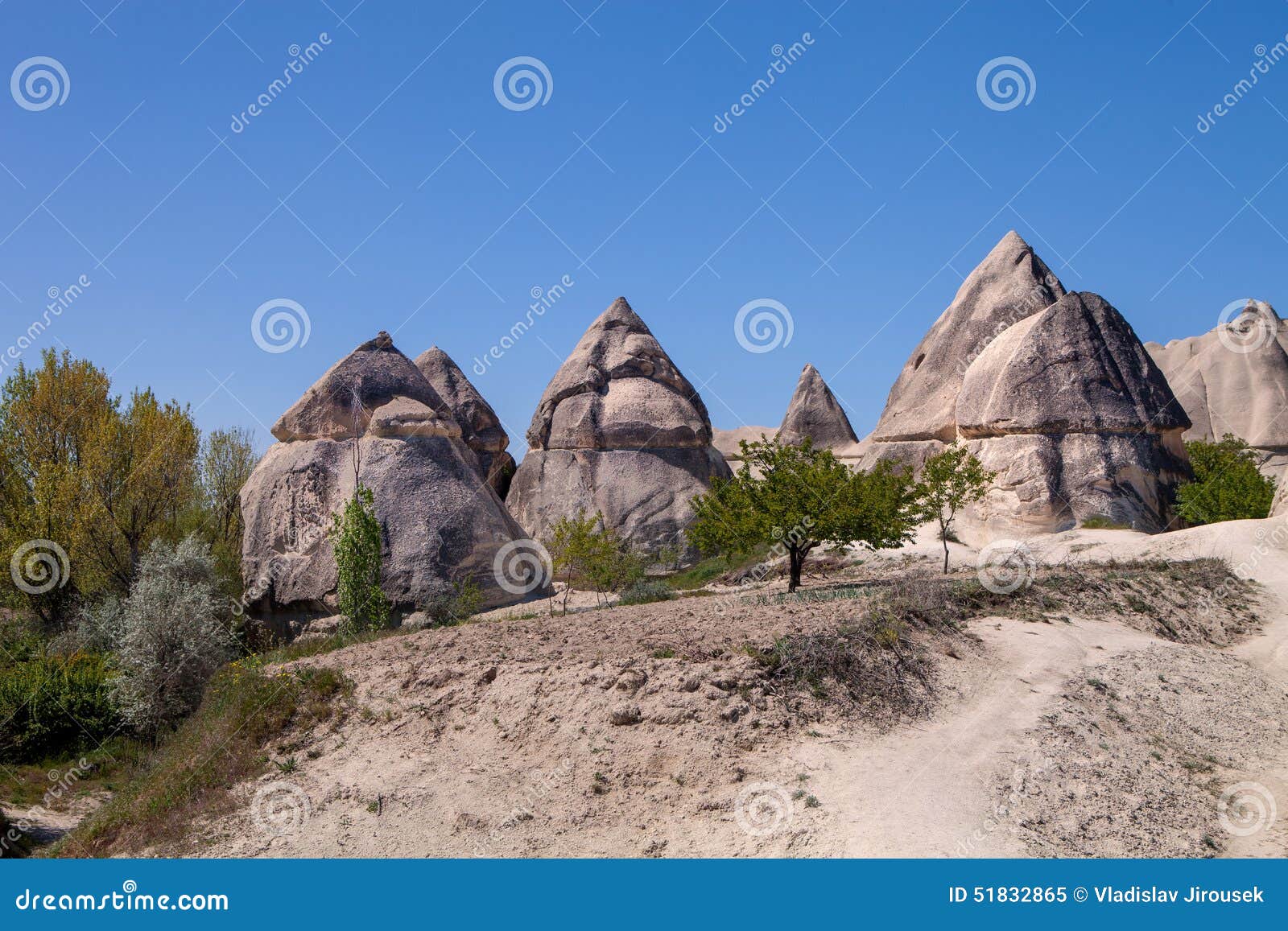 Kapadokia Anatoly Turkey stock image. Image of rock, mountains - 51832865