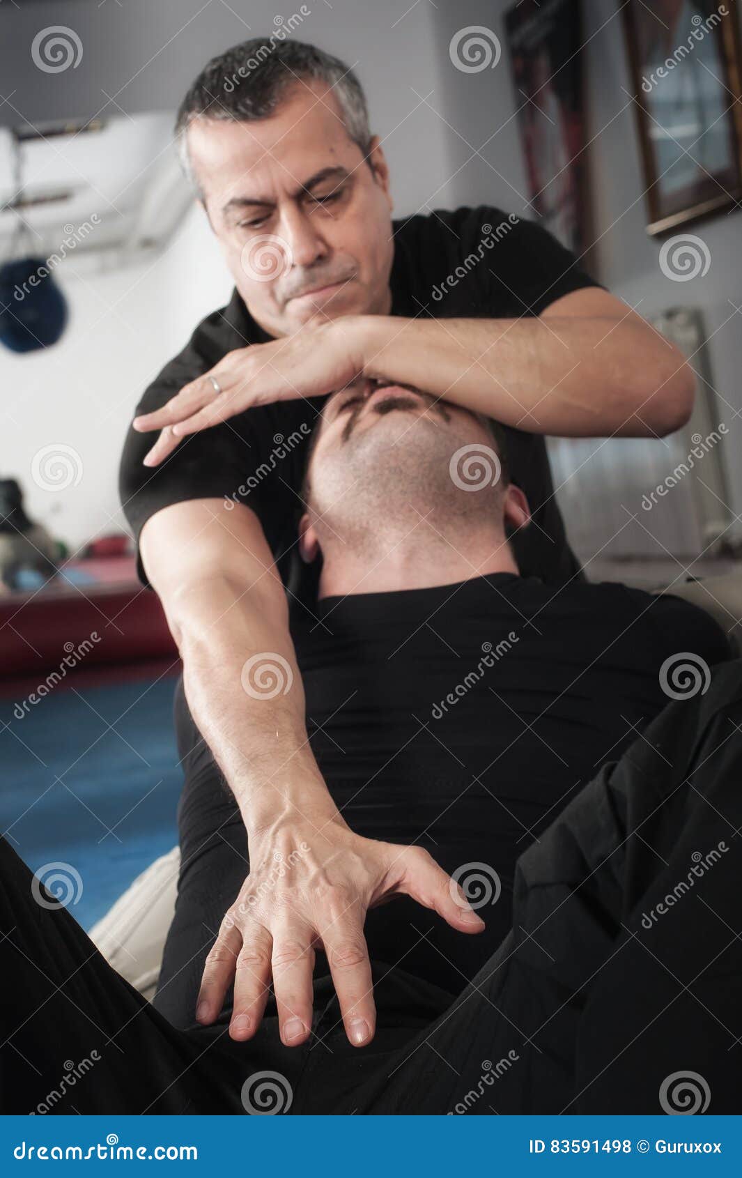 Kapap Instructor Demonstrates Choke Techniques Stock Photo - Image of ...