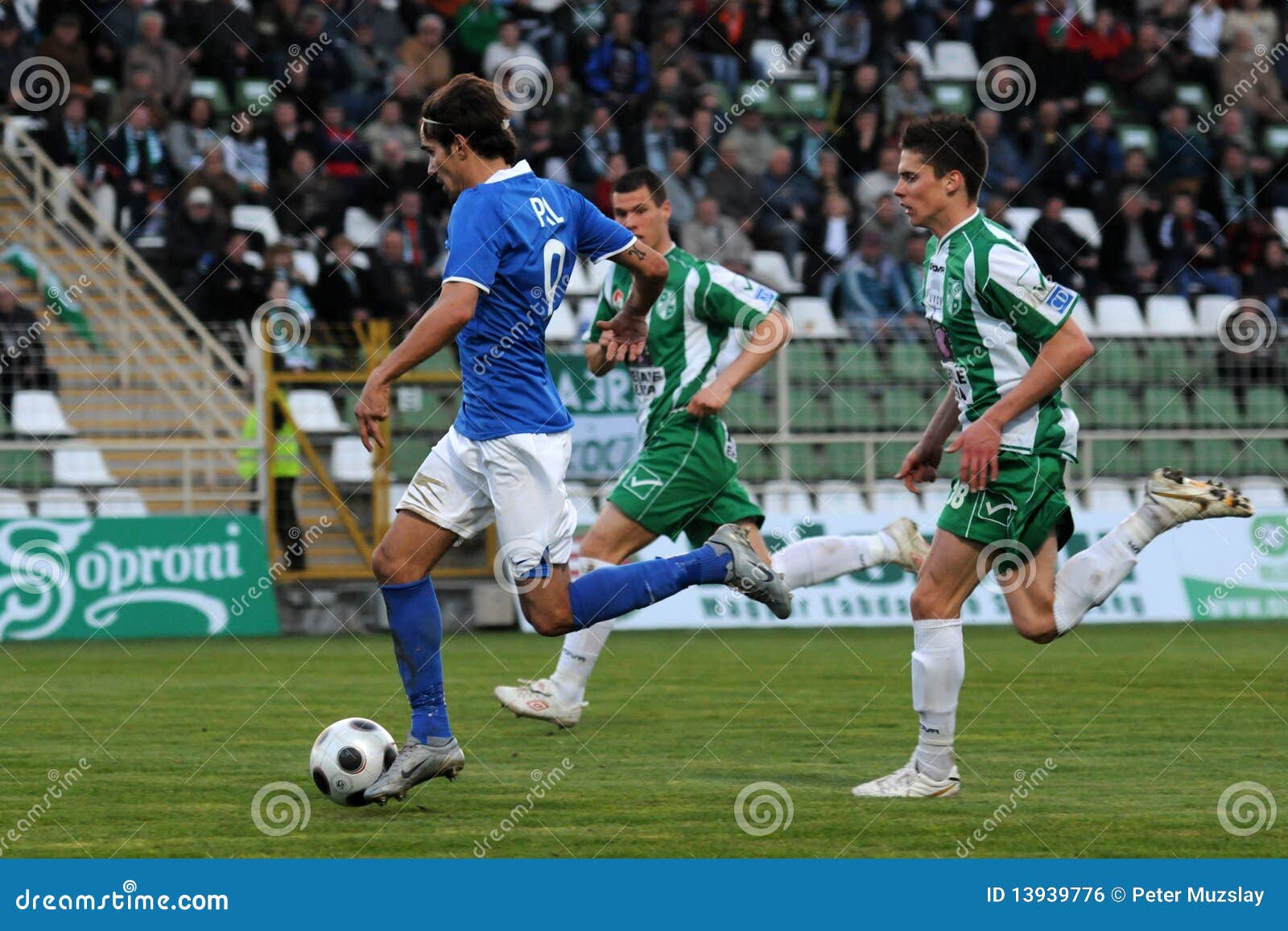 Kaposvar - MTK soccer game editorial photo. Image of match - 13939776