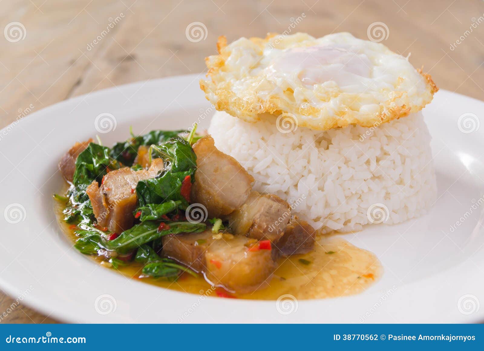 Kaprao hmoo krob stock photo. Image of thai, cauliflower - 38770562