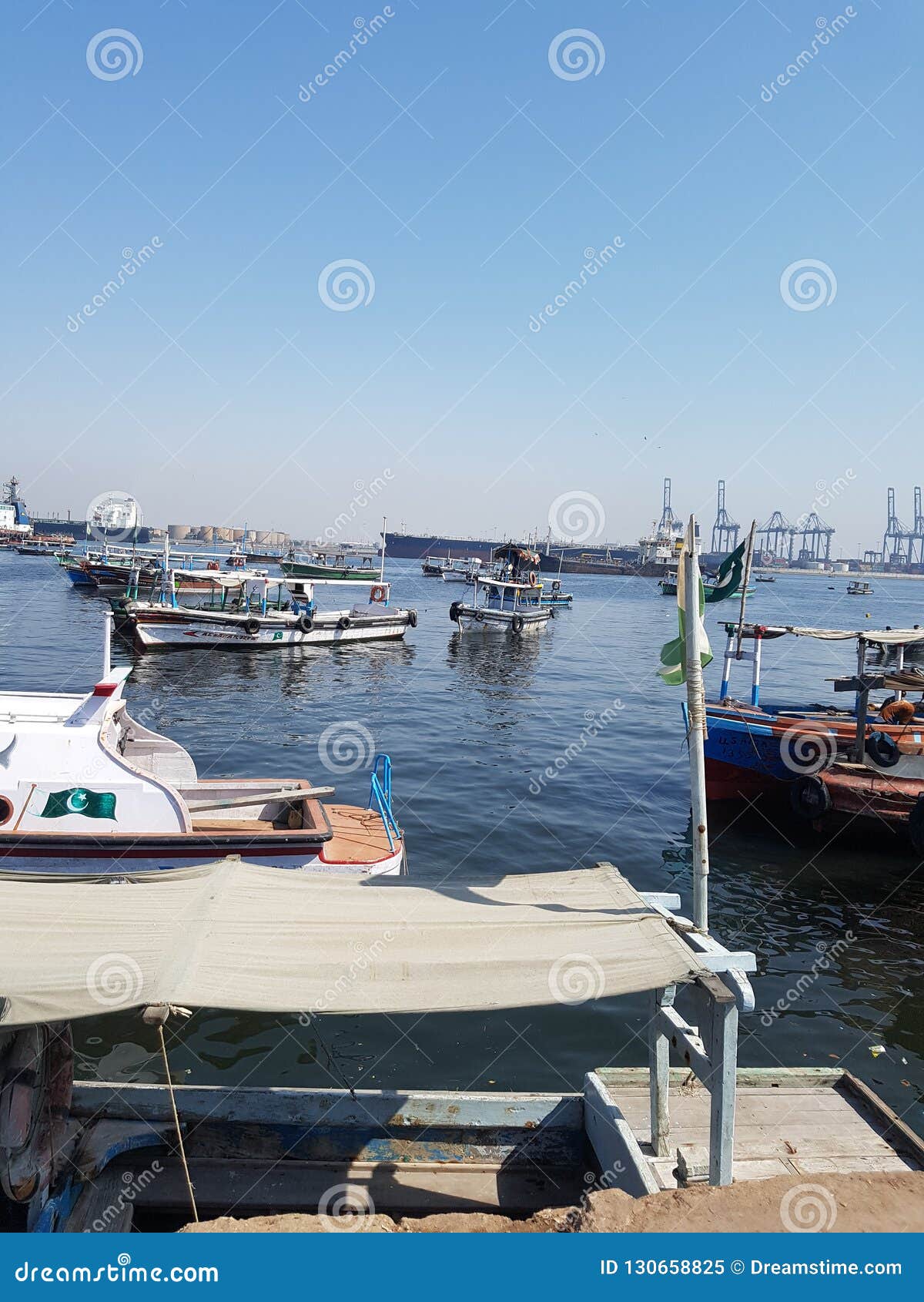 Karachi port editorial image. Image of karachi, port - 130658825
