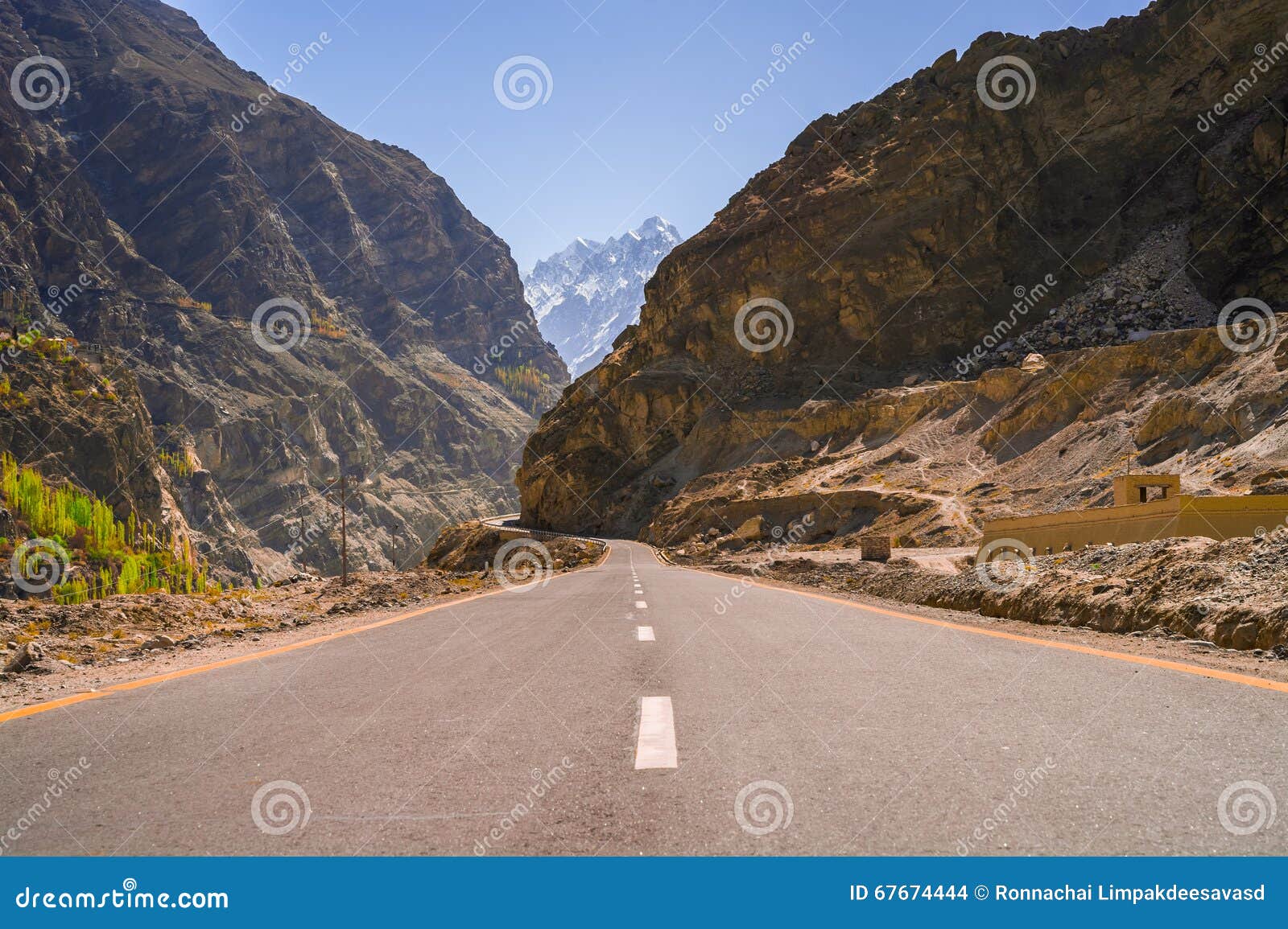 Karakorum Highway in Pakistan Stock Photo - Image of pakhtunkhwa ...