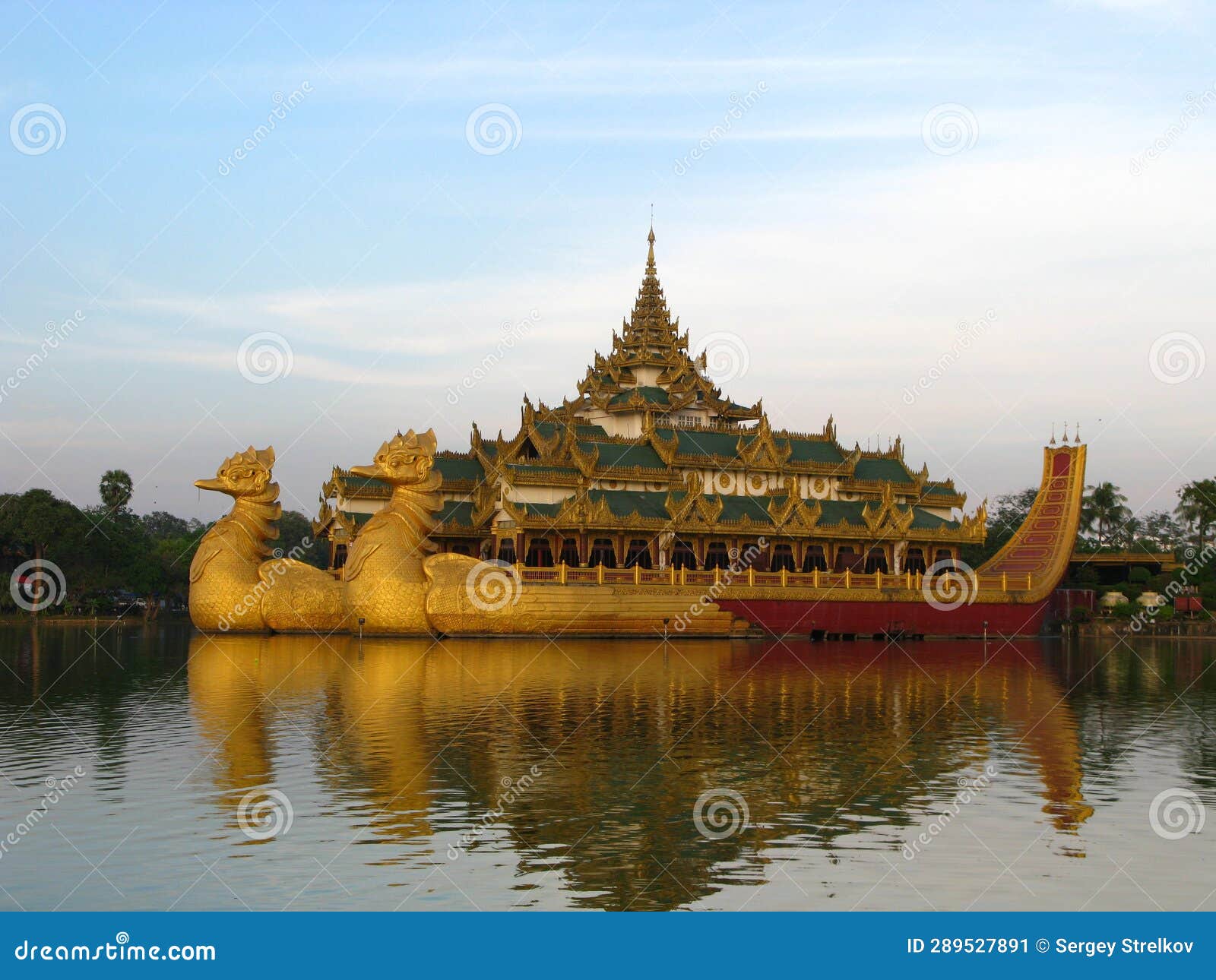 Karaweik Palace, Yangon, Rangoon, Myanmar Stock Image - Image of exterior, night: 289527891