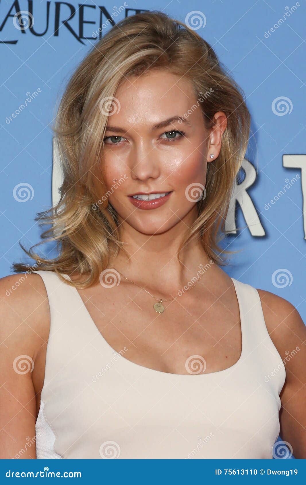 Karlie Kloss imagem editorial. Imagem de lincoln, vermelho - 75613110