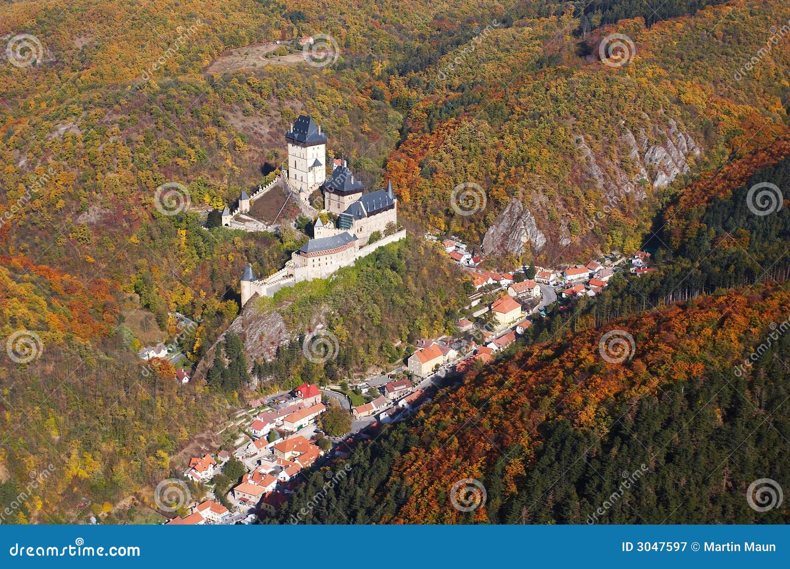 Karlstejn Castle stock image. Image of building, castle - 3047597