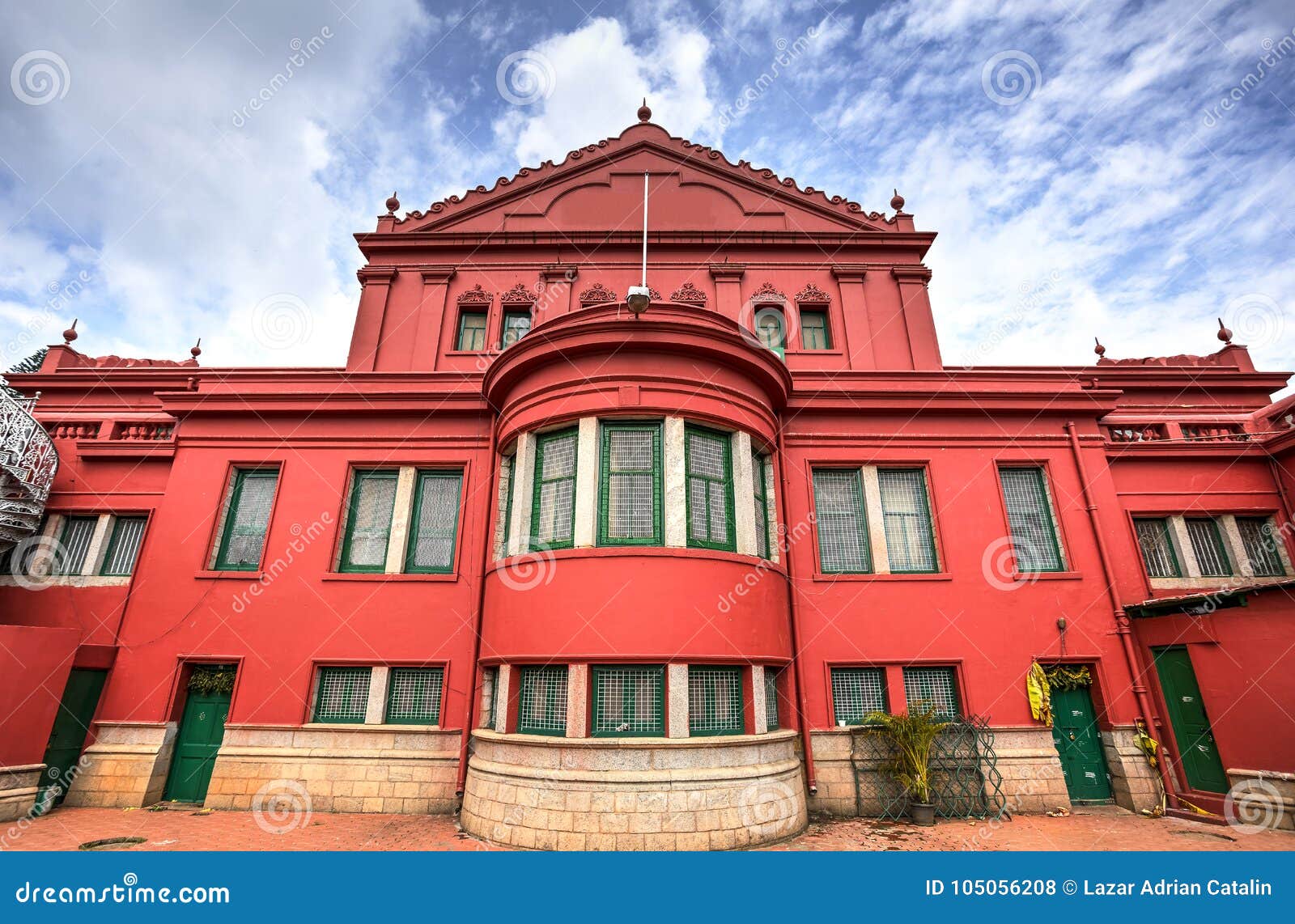 Karnataka State Library, India Stock Photo - Image of bookstore ...