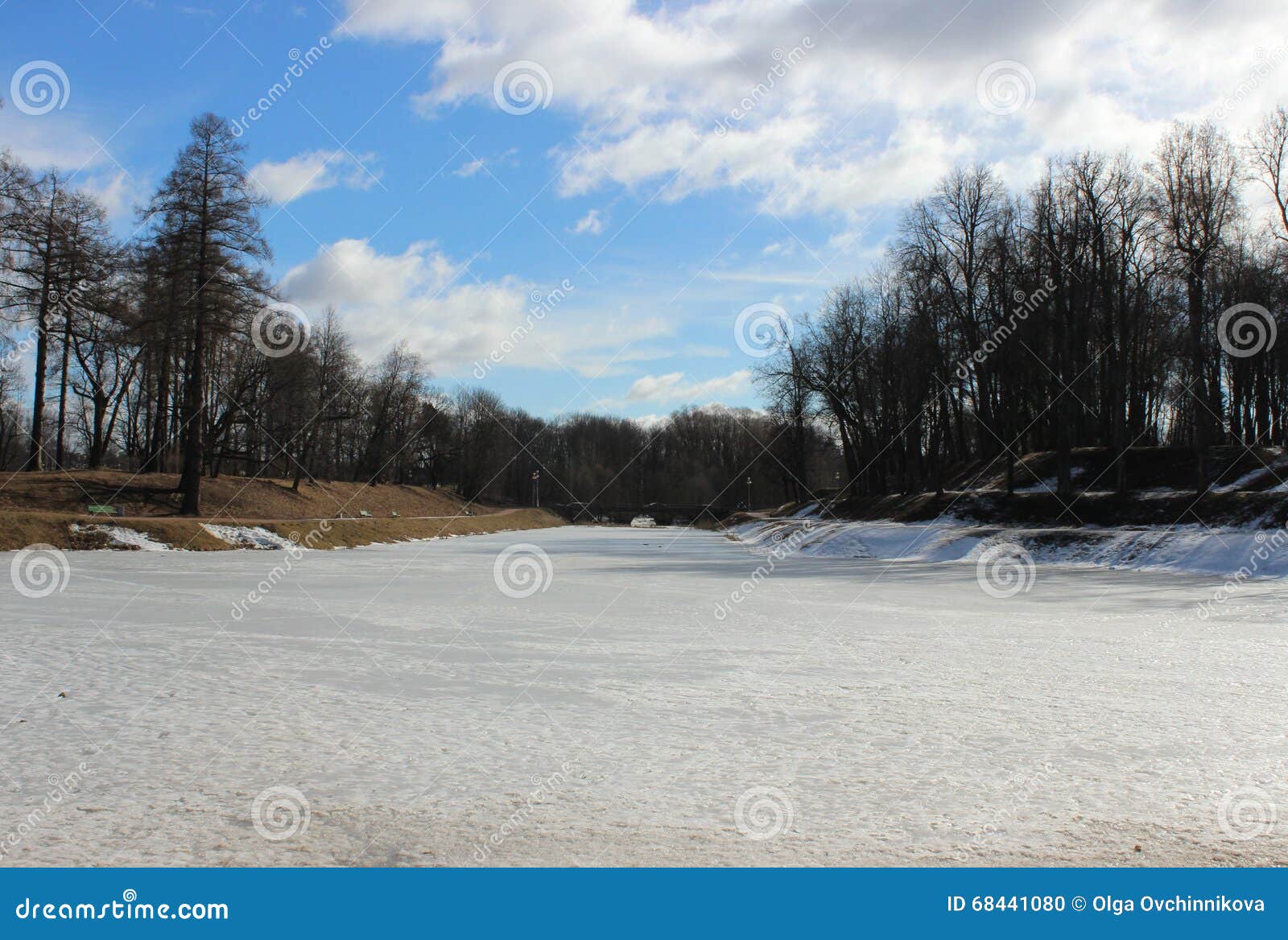 Karpin Pond, Covered with Melting Ice in Spring Gatchina Park. Stock ...