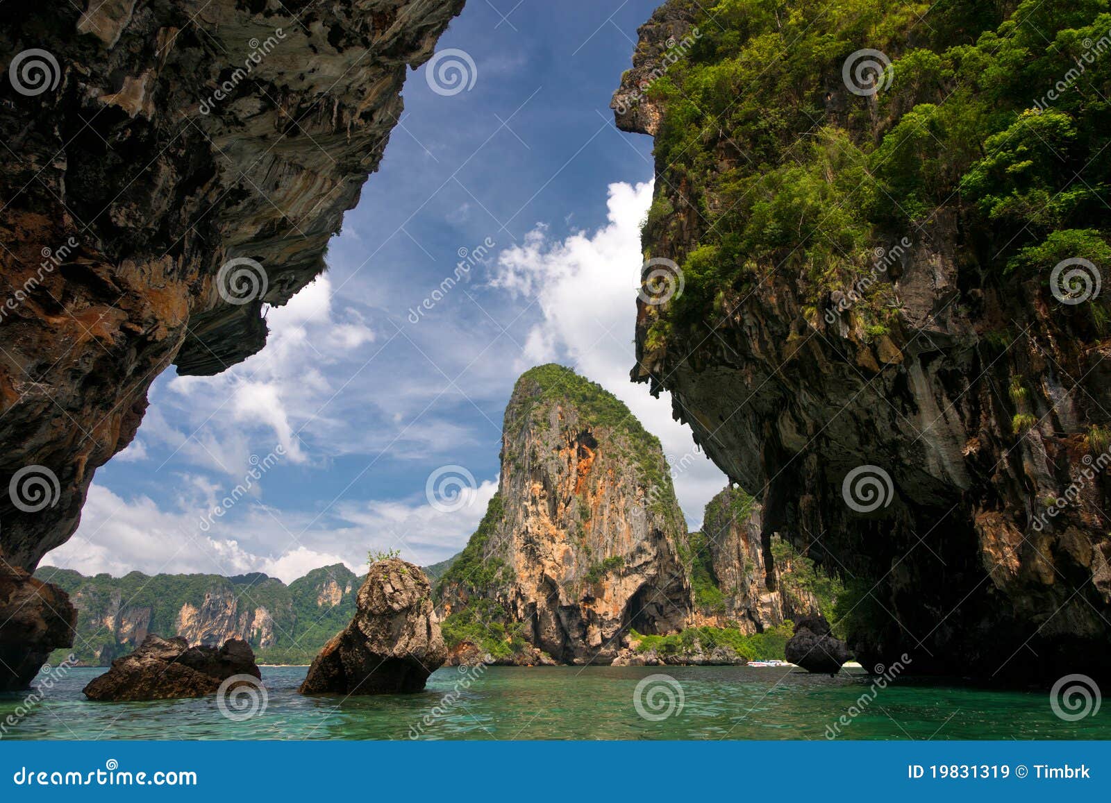 Karst formations in Krabi stock image. Image of water - 19831319