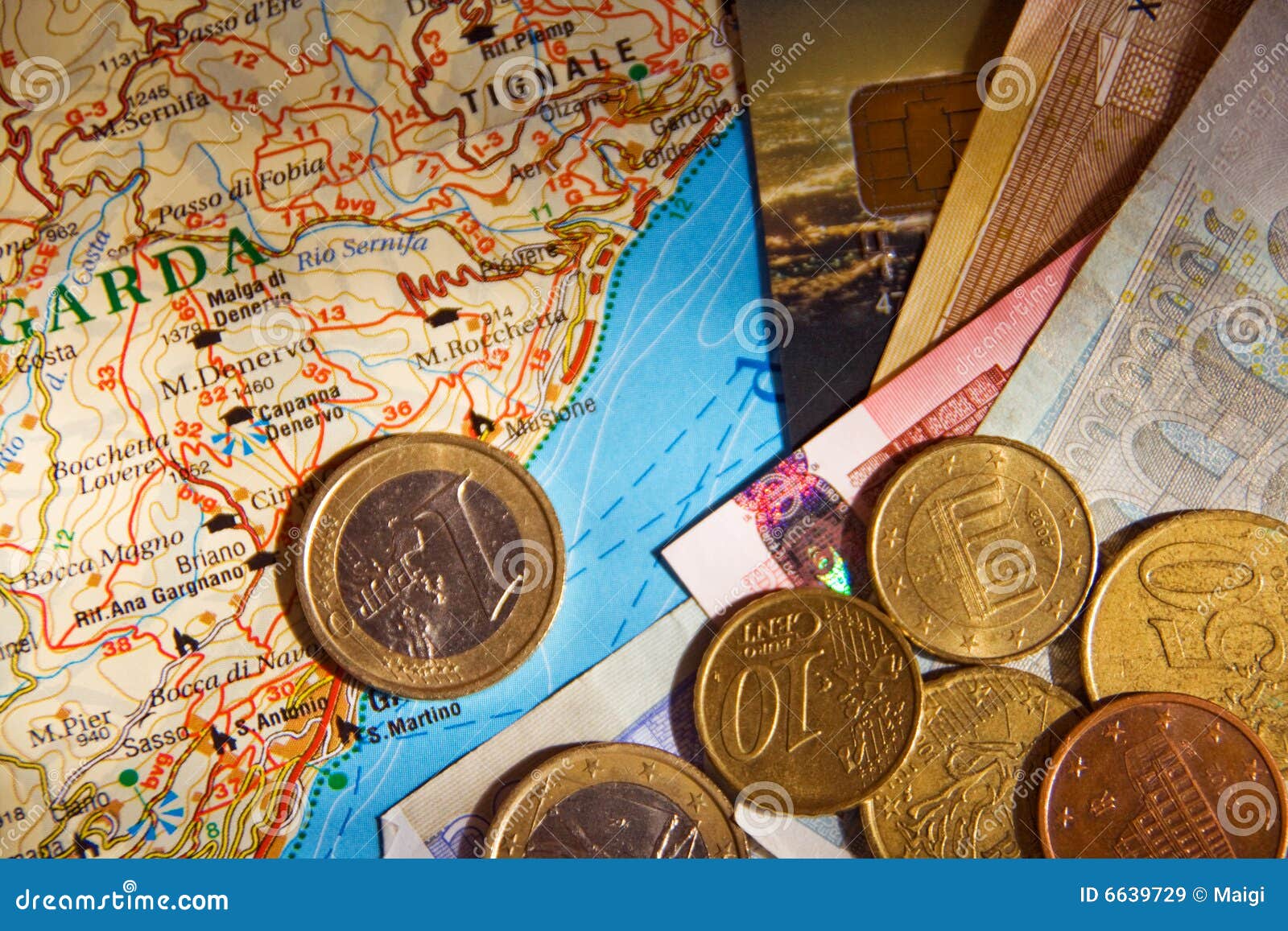 Karte und Geld stockbild. Bild von tourismus, münzen, zahlung - 6639729