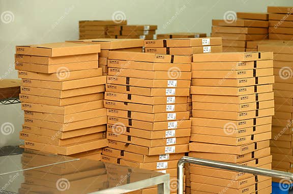 Kartone stockfoto. Bild von satz, lager, papier, haut - 9048712