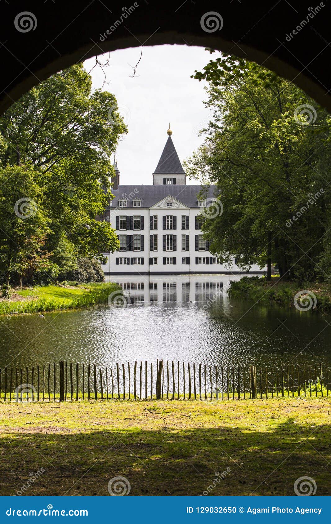 Kasteel Renswoude, Castelo Renswoude Foto de Stock - Imagem de castelo ...