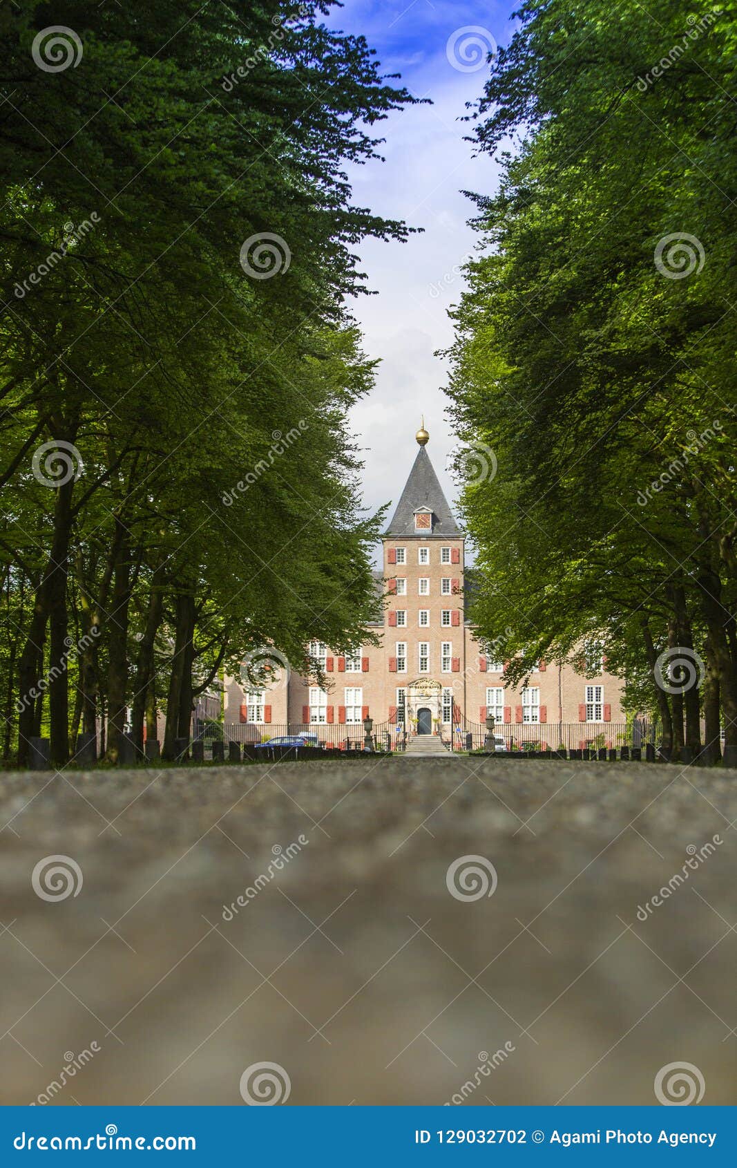 Kasteel Renswoude, Castle Renswoude Stock Photo - Image of castle ...