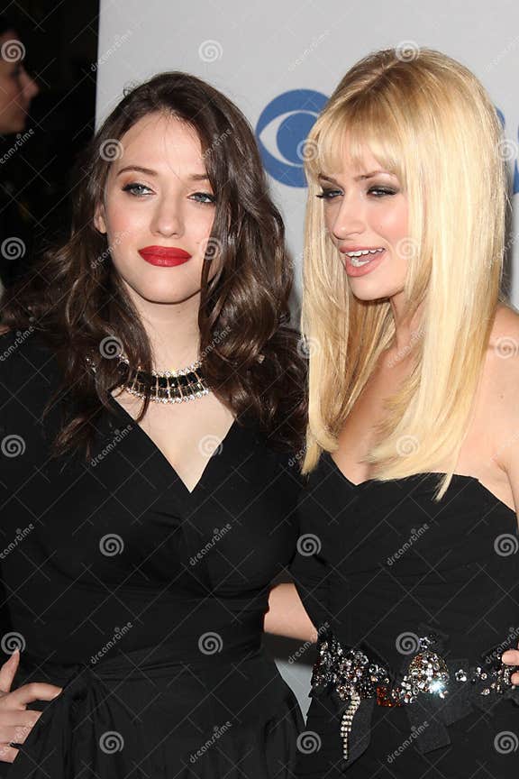 Kat Dennings, Beth Behrs editorial image. Image of nokia - 23107045