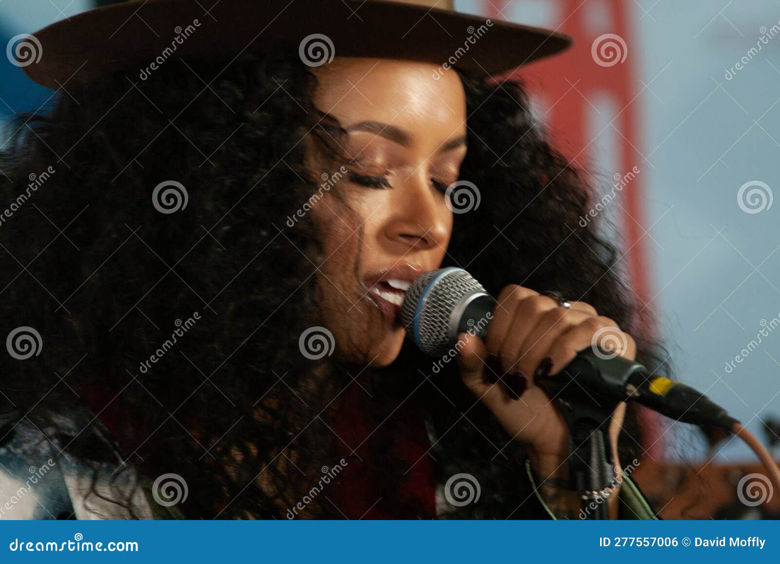 Kat Graham Films a Session in Brooklyn Editorial Photo - Image of ...