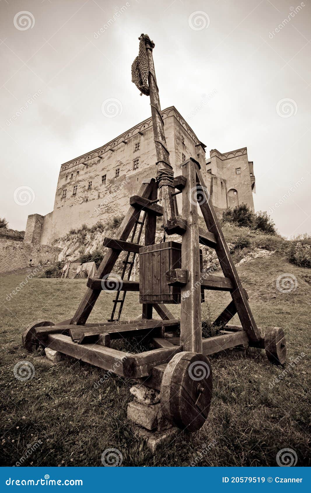 Katapult stockbild. Bild von holz, festung, ritter, weinlese - 20579519