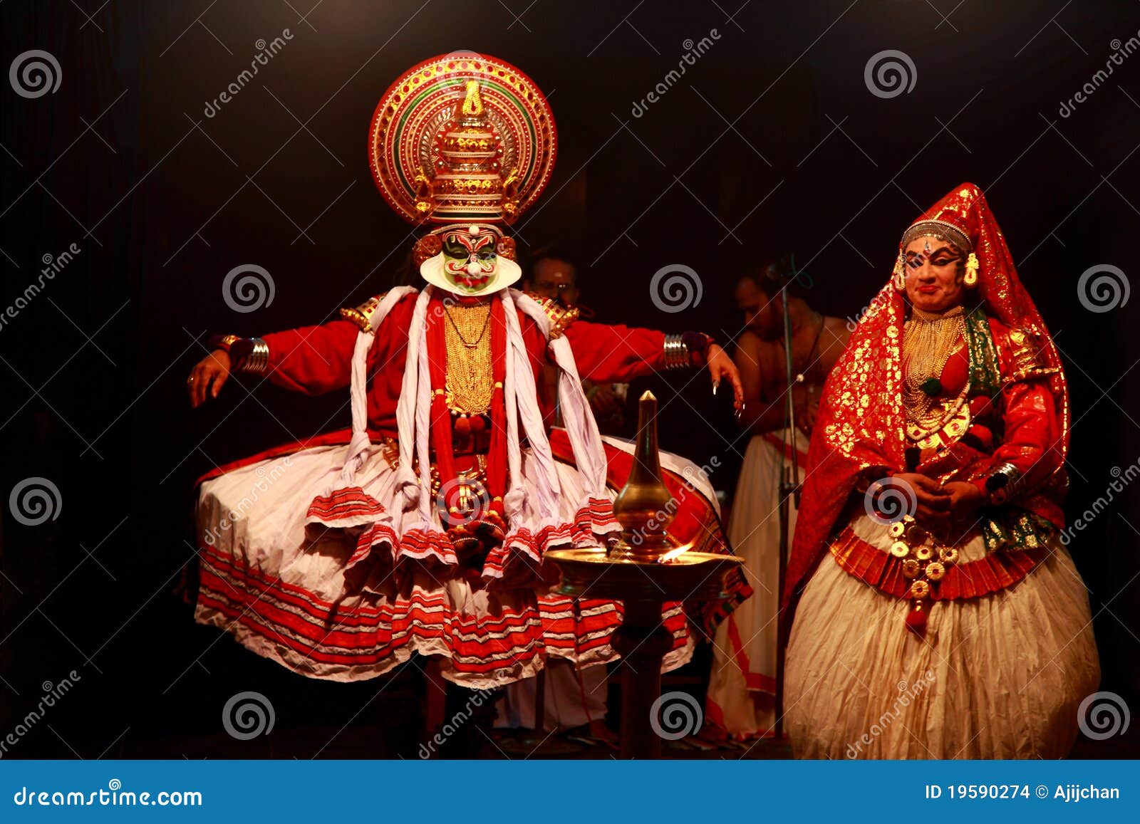 Kathakali performance editorial stock image. Image of night - 19590274