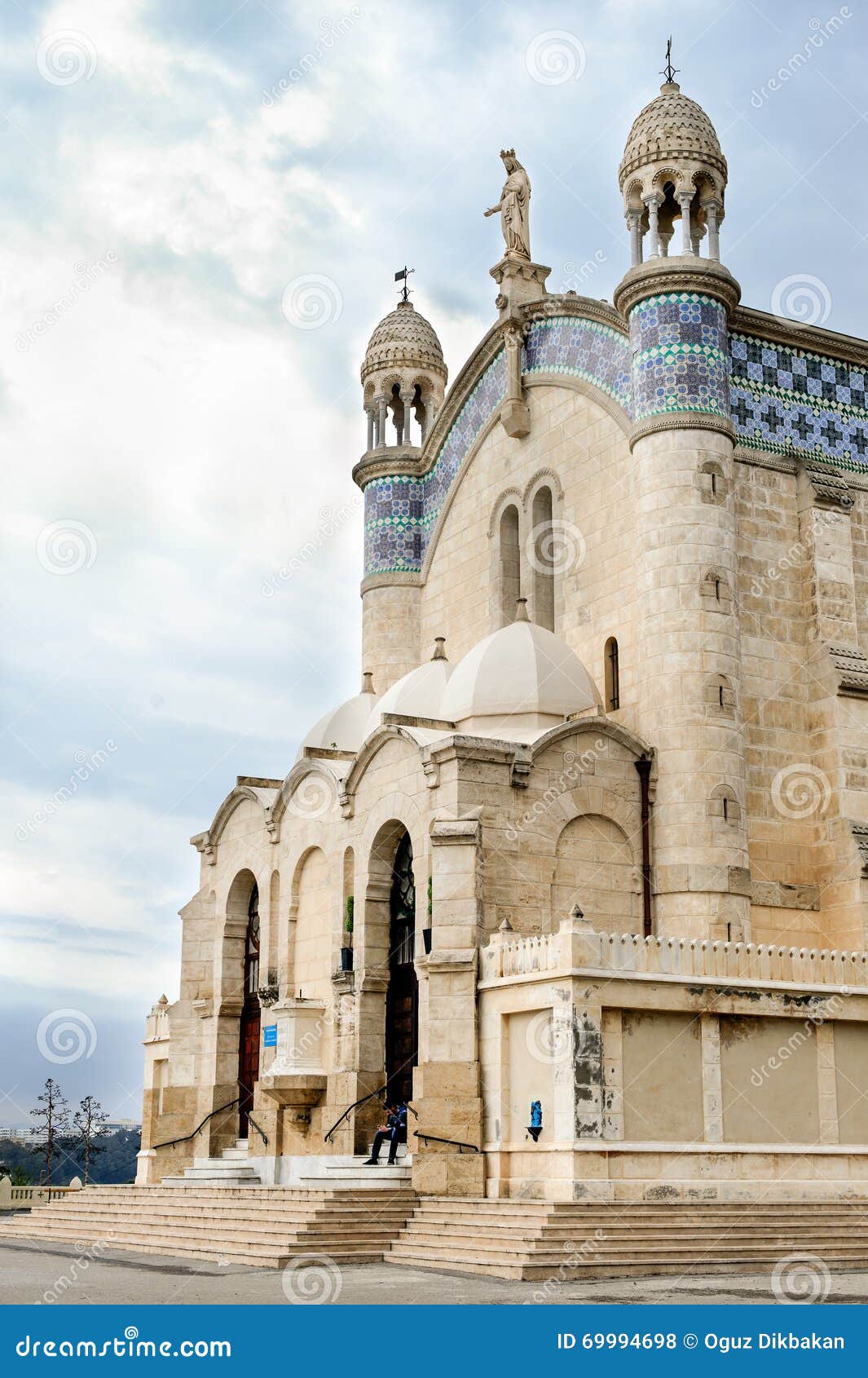 Kathedrale Von Notre- Damed'afrique, Algier Algerien Redaktionelles ...