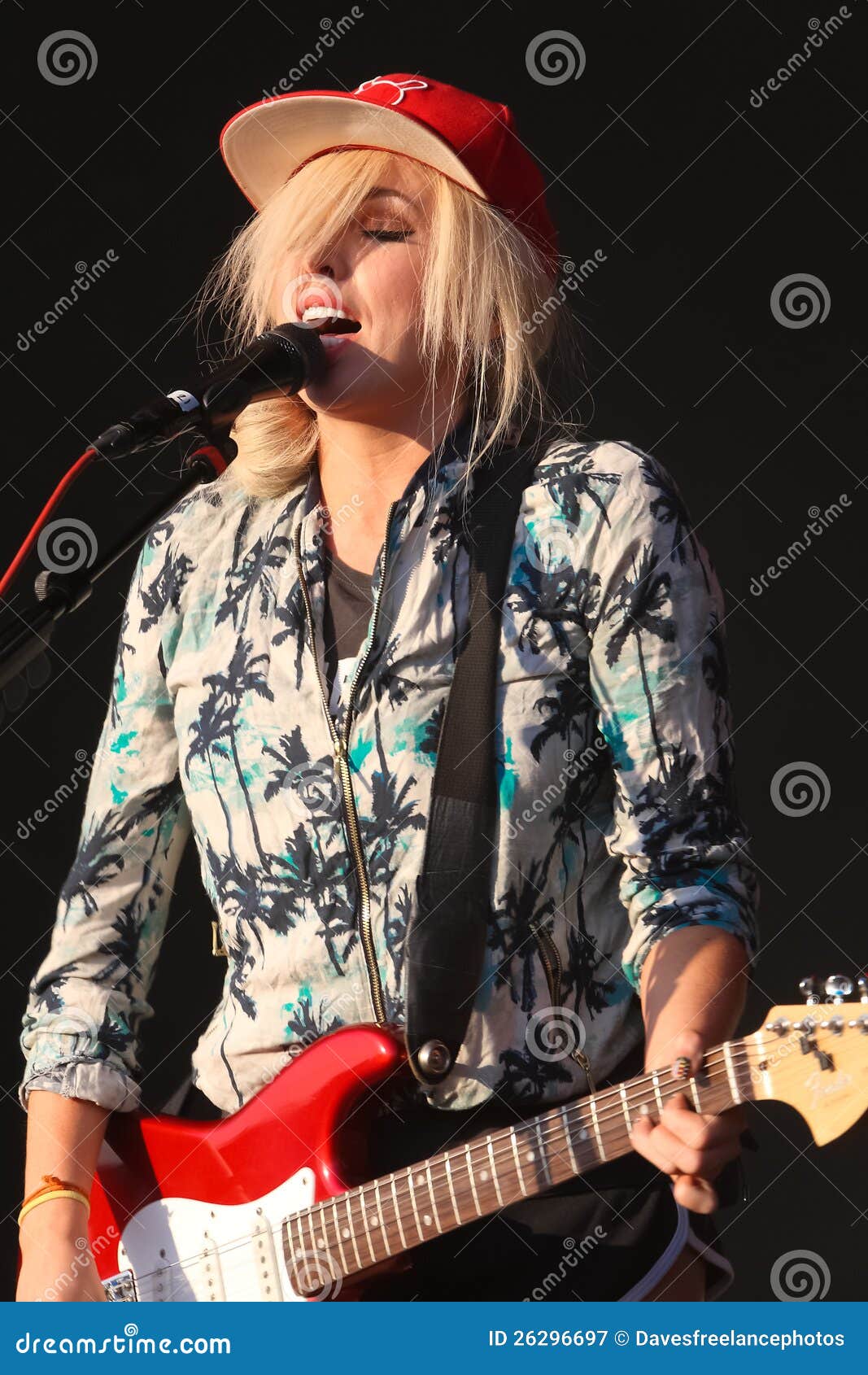 Katie White of the Ting Tings. Editorial Photography - Image of ting ...