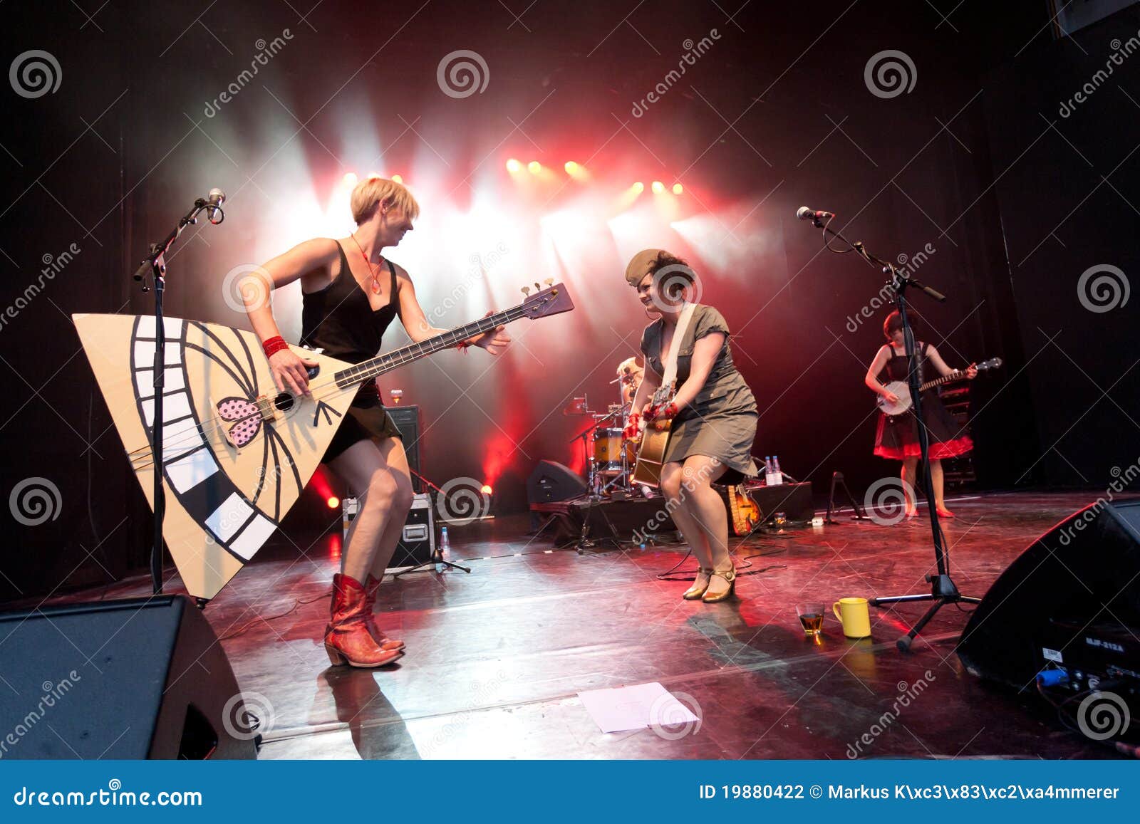 Katzenjammer editorial photography. Image of musician - 19880422