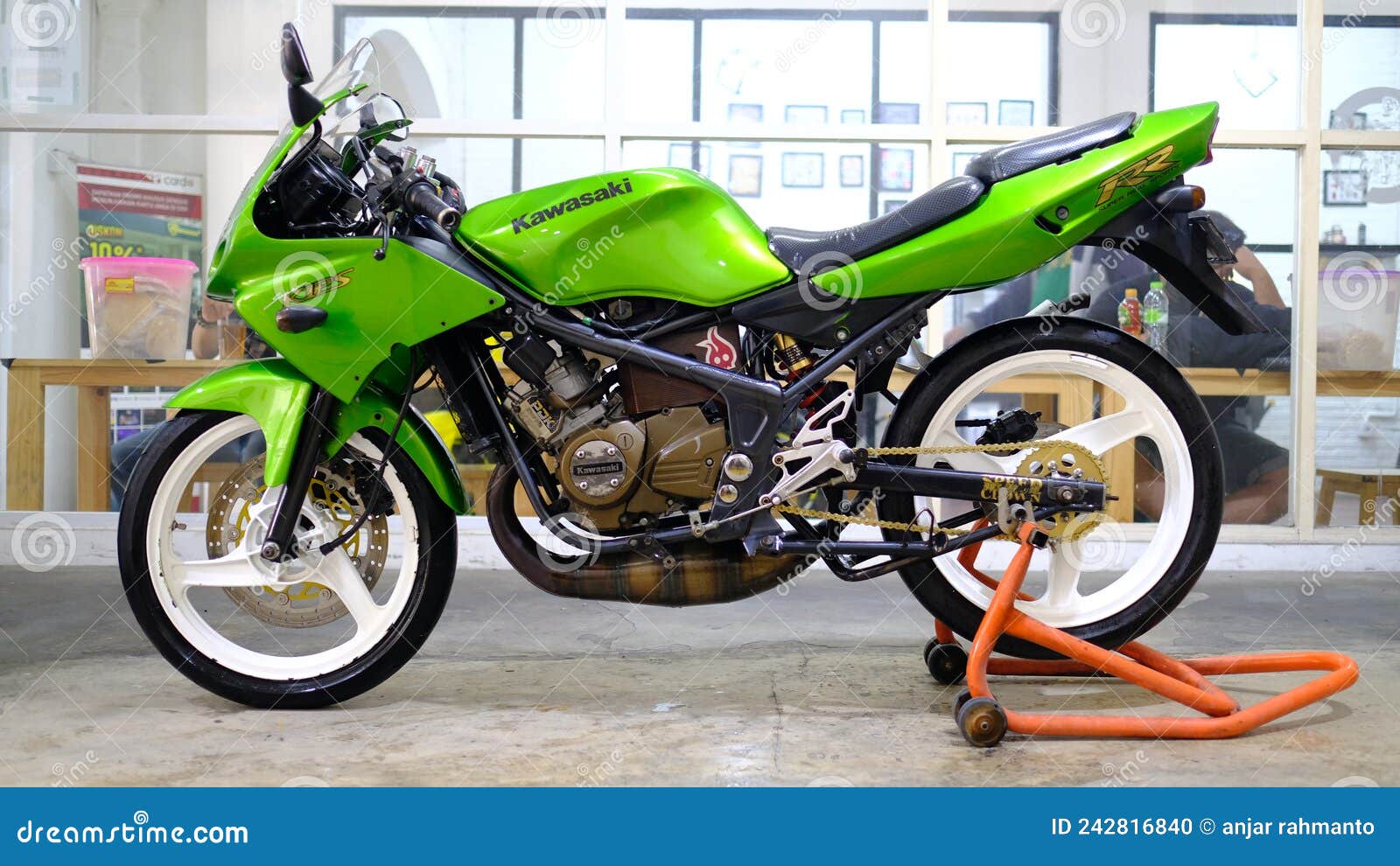 Kawasaki ninja 2stroke editorial image. Image of bike - 242816840