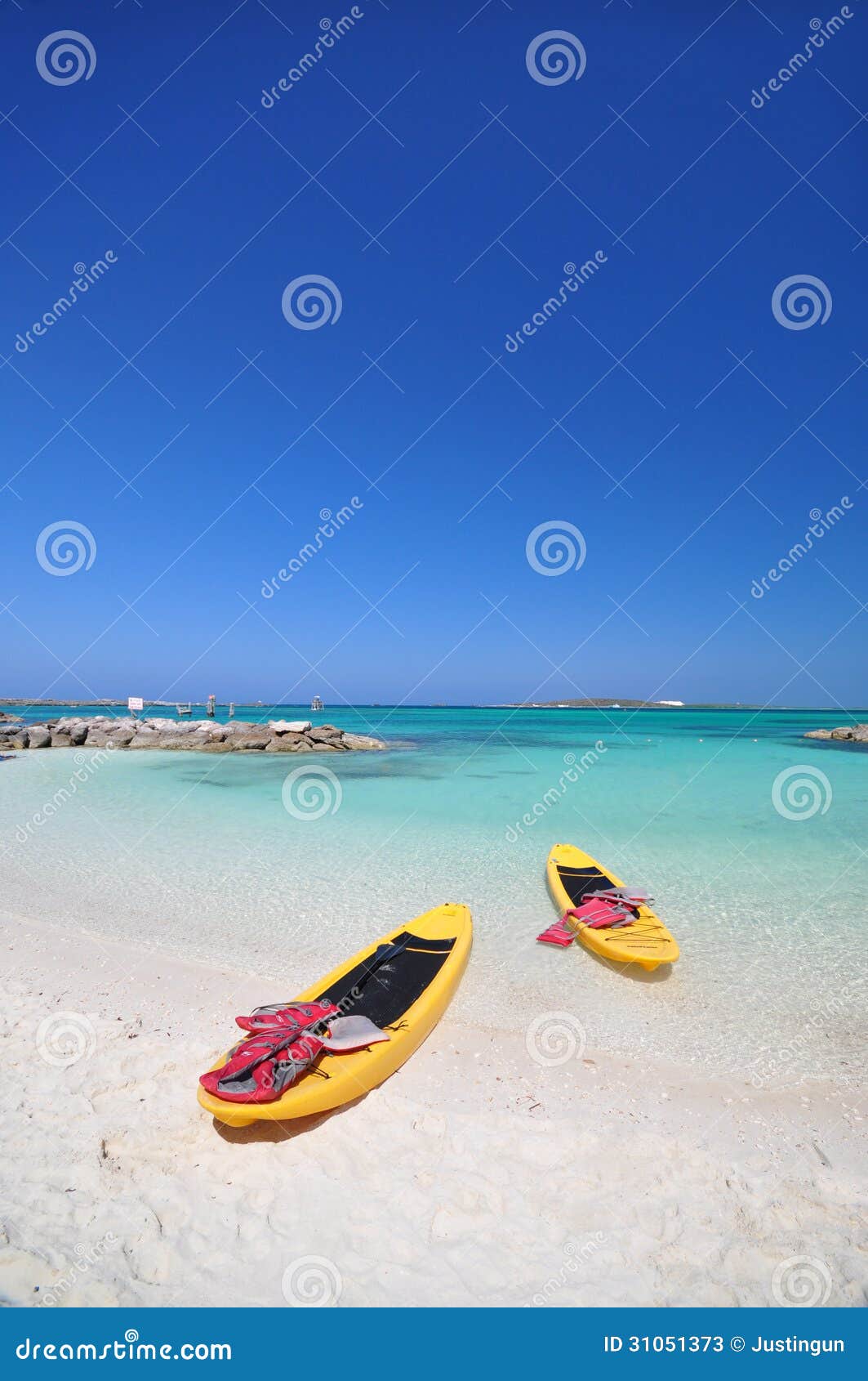 Kayak and the Beautiful Beach Stock Image - Image of relax, fiji: 31051373