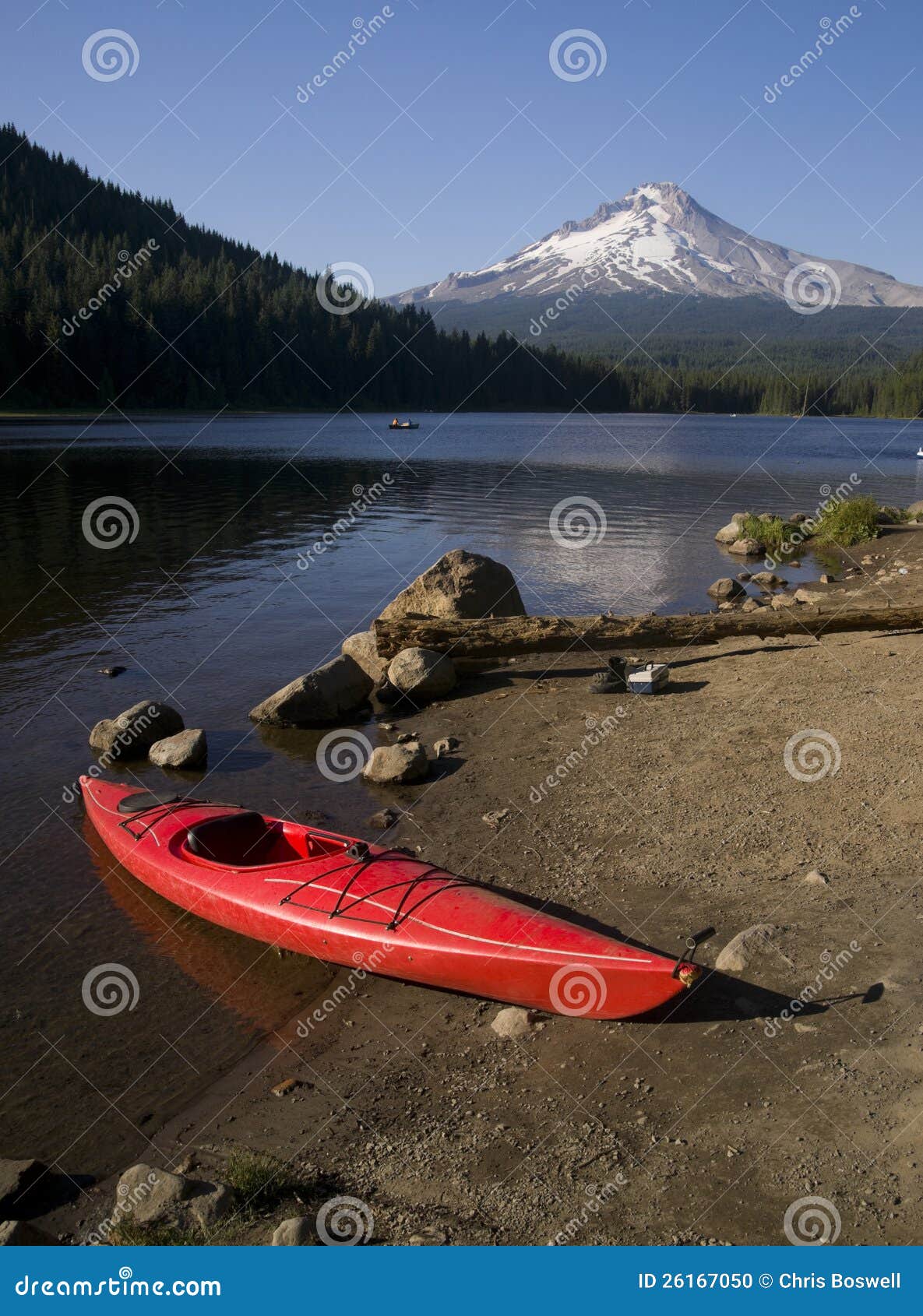Red Kayak Trillium Lake Sport Recreation Mt Hood Stock Photo - Image of ...