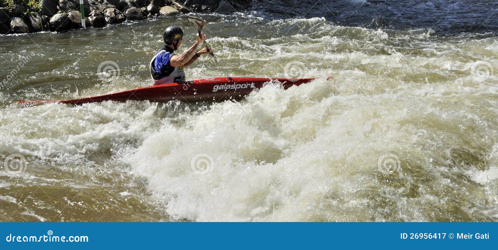 Kayak paddler editorial photography. Image of concentrating - 26956417