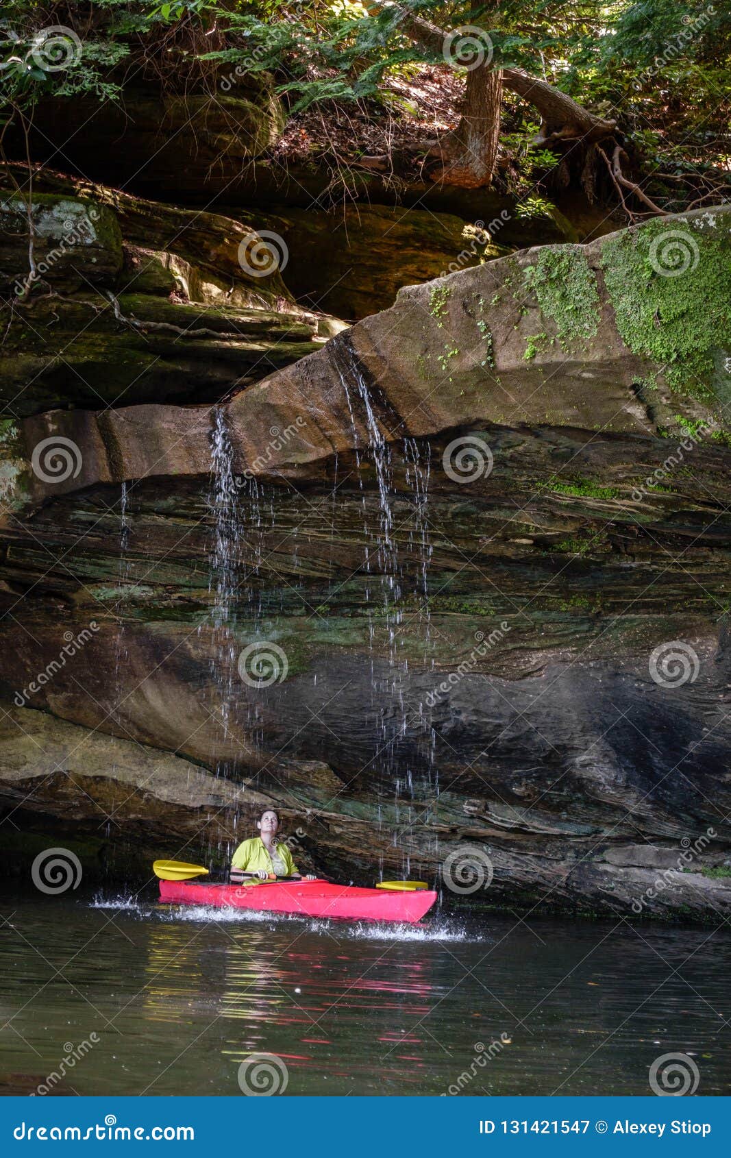 Kayaking on Grayson Lake stock image. Image of america - 131421547