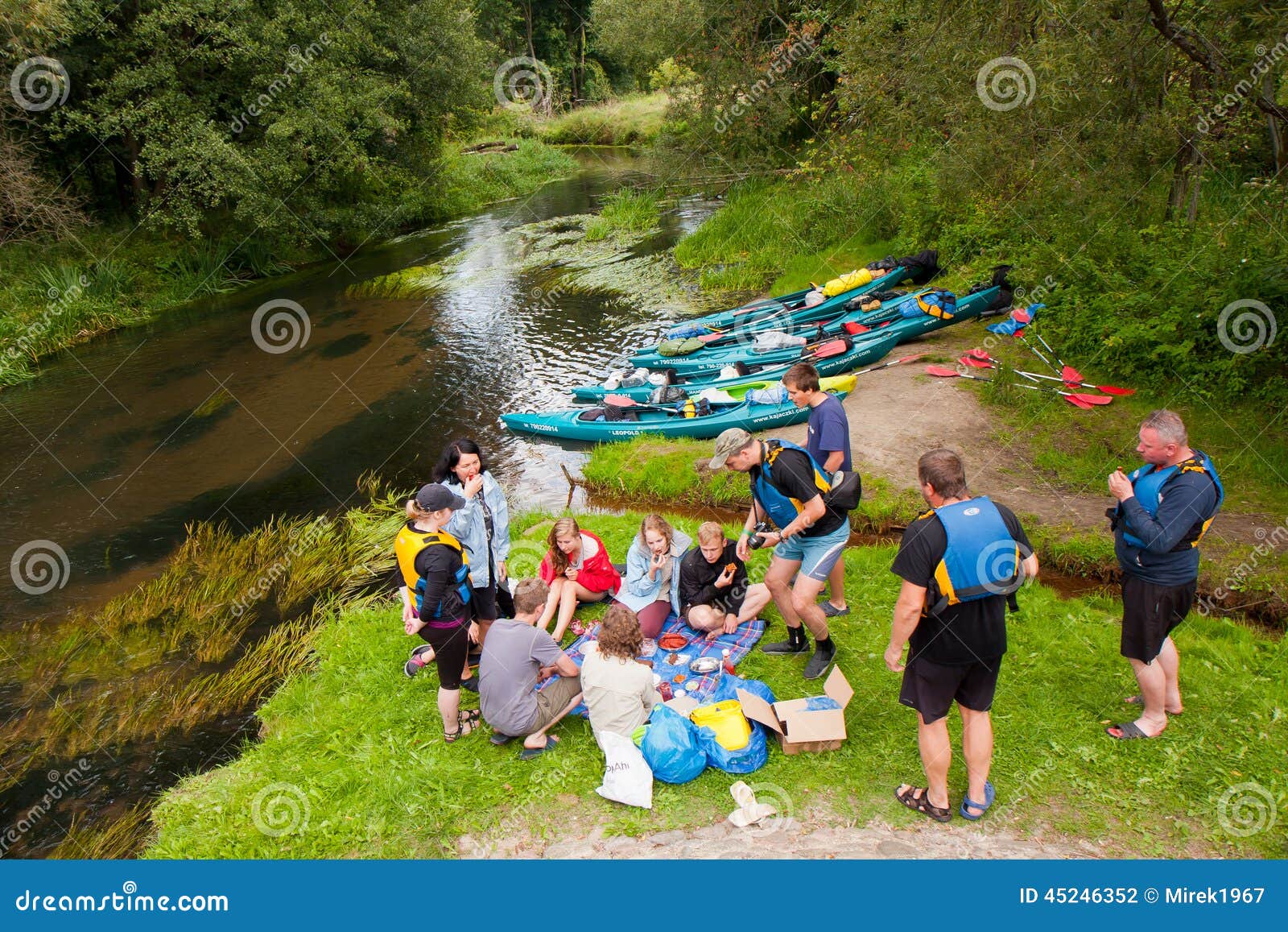 Kayakers editorial photography. Image of move, flow, kayakers - 45246352