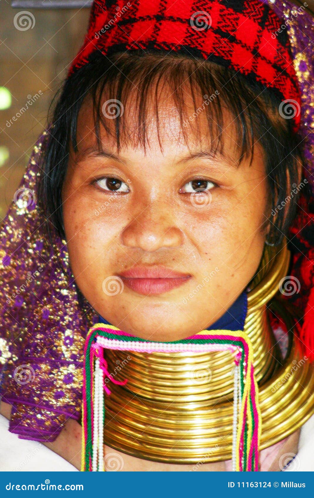 Kayan woman editorial stock image. Image of chaka, cultures - 11163124