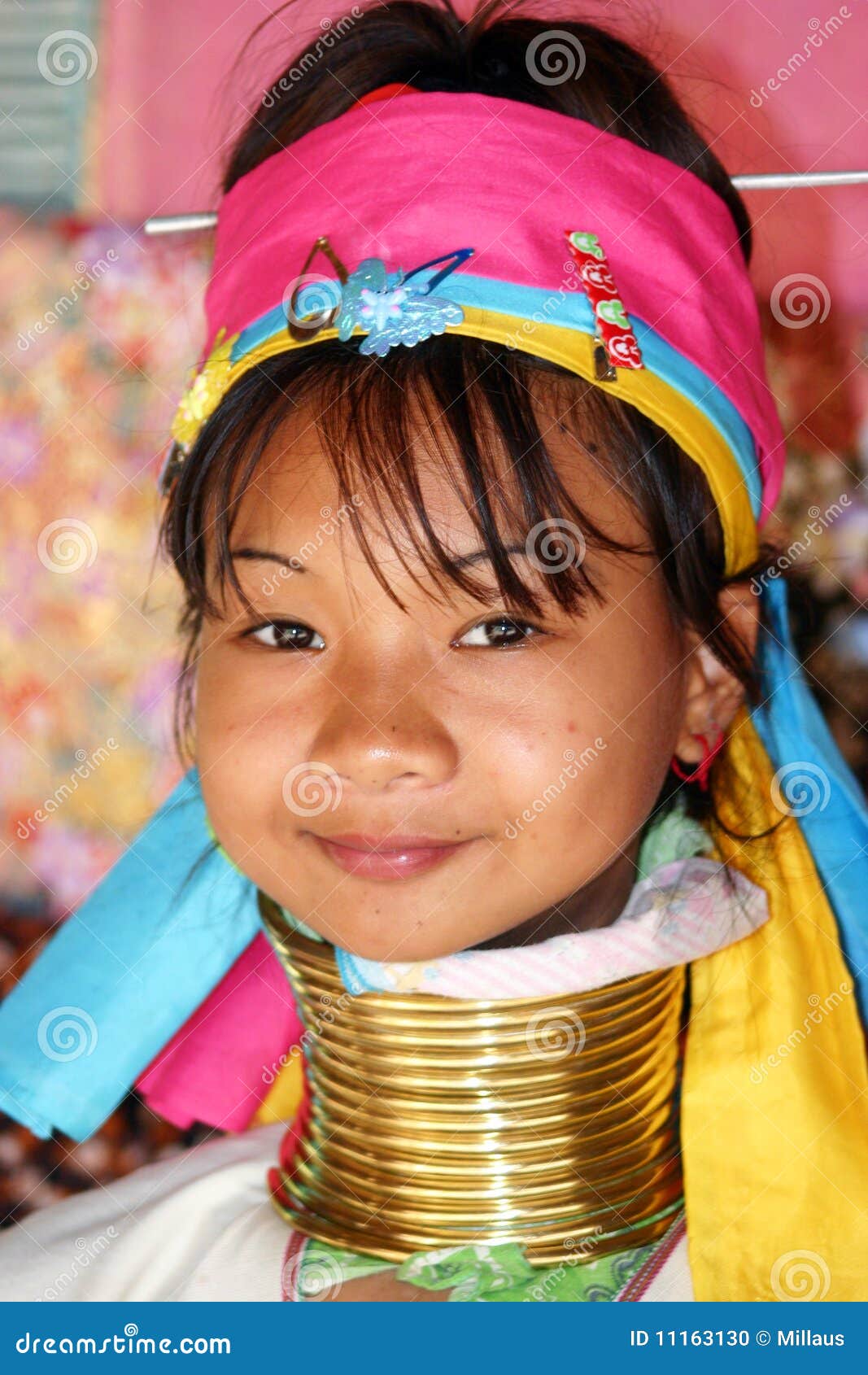 Kayan woman editorial image. Image of dresses, dressed - 11163130