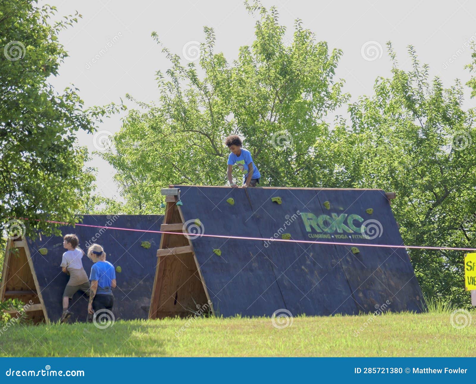 KC Timber Family Challenge Obstacle Course Editorial Image - Image of ...
