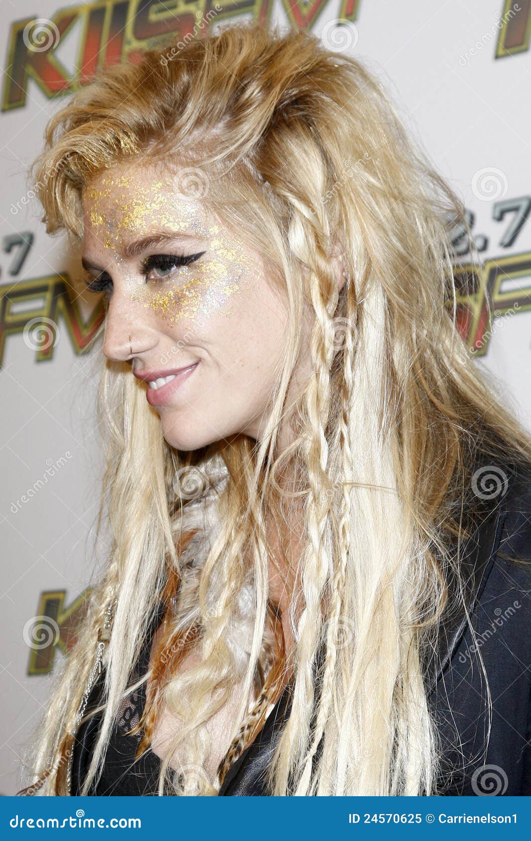 Ke$ha editorial image. Image of angeles, event, center - 24570625