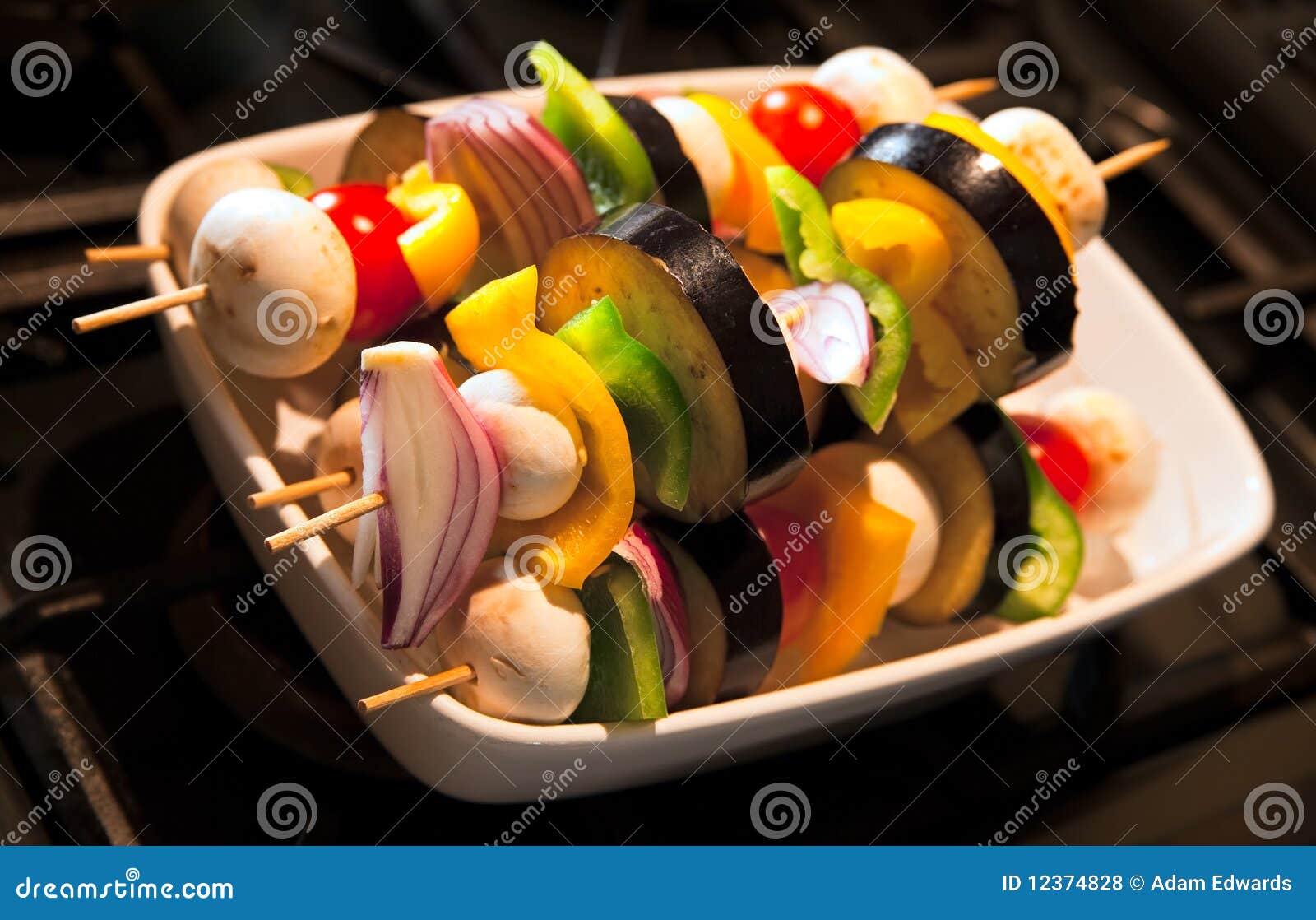 Kebabs Vegetales Preparados Y Crudos Foto de archivo - Imagen de salud ...