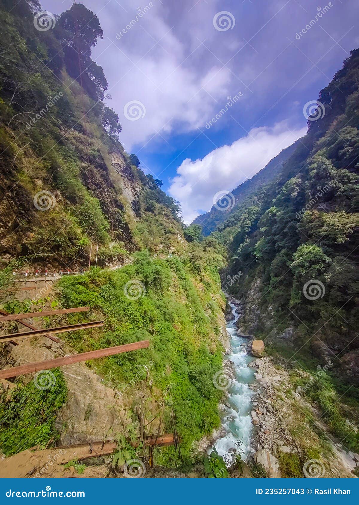 Kedarnath Mandakini River Starting Point Stock Image - Image of walking ...