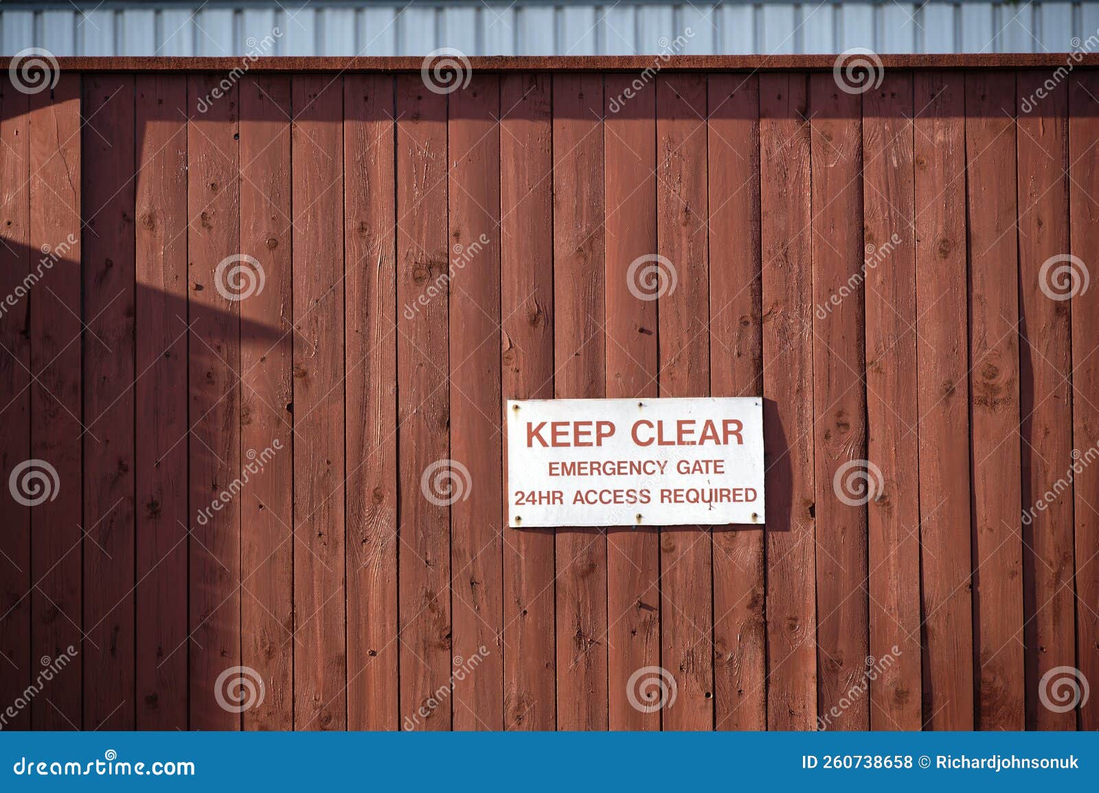 Keep Clear Emergency Access Required Sign on Wall Stock Photo - Image ...