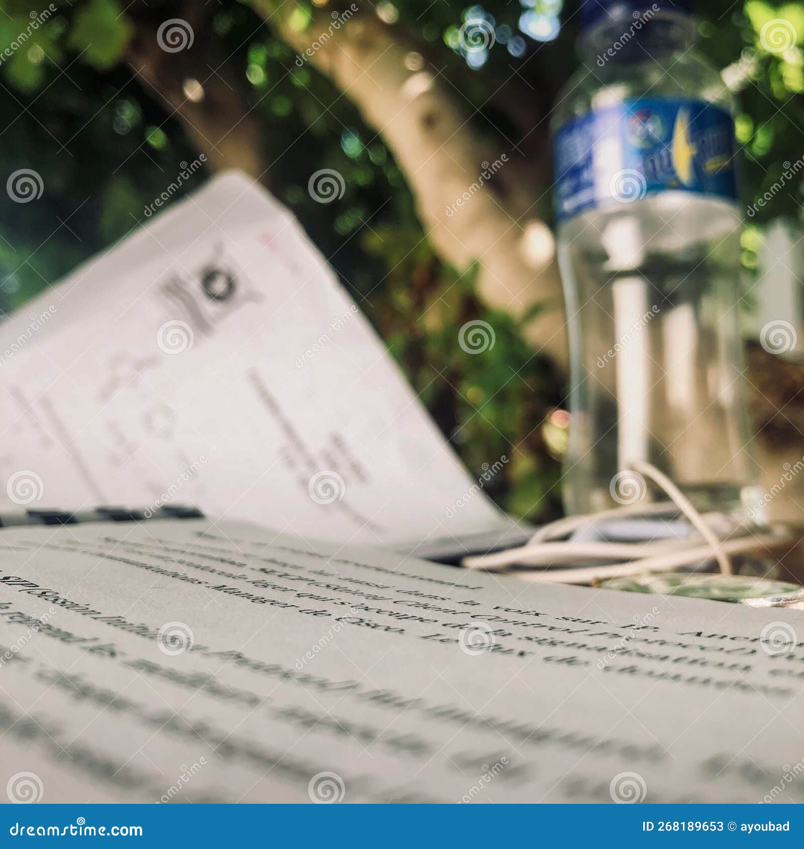 Keep learning keep growing stock image. Image of instruction - 268189653