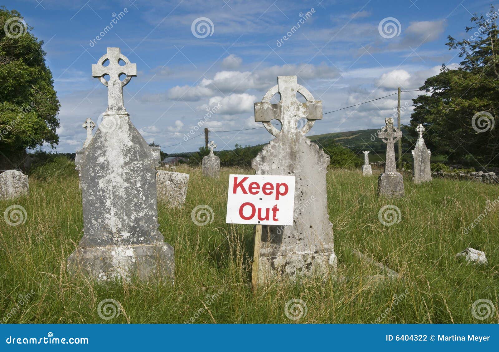 Keep Out Sign on a Cemetery Stock Photo - Image of message, tomb: 6404322