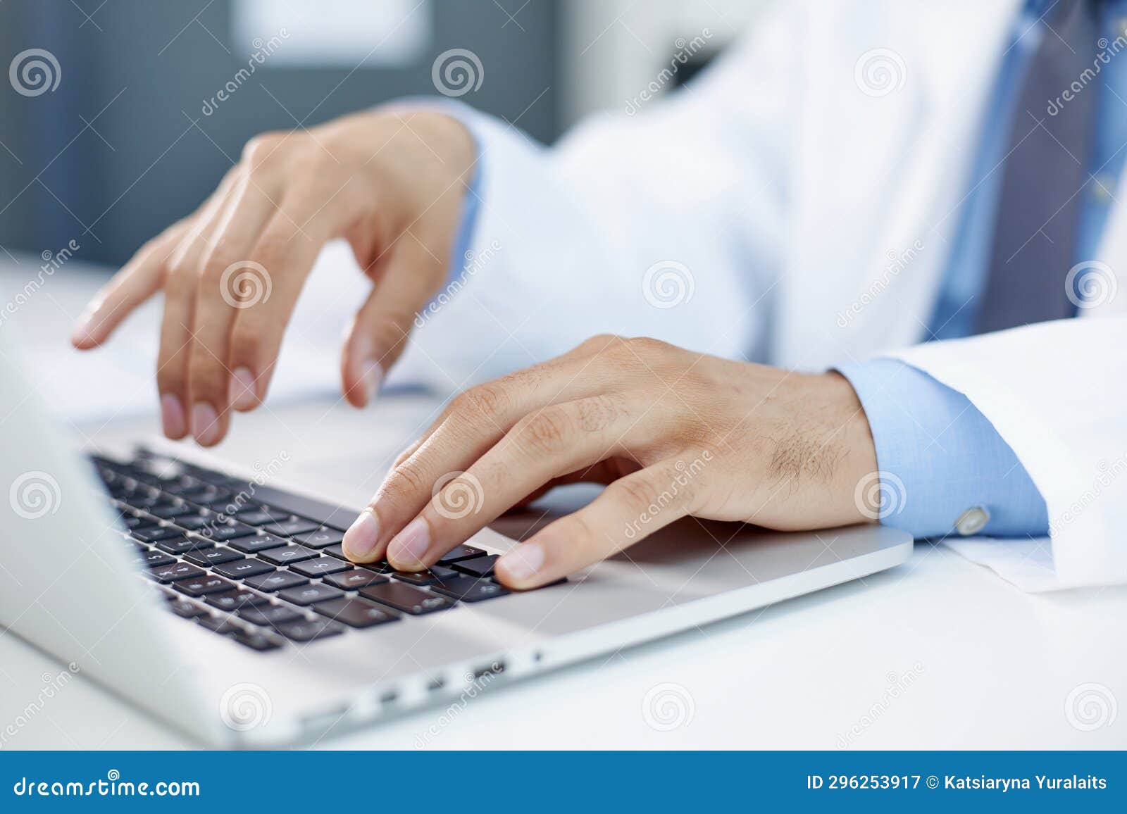 Keeping Track of Patients Medical Records Using Computer Technology ...