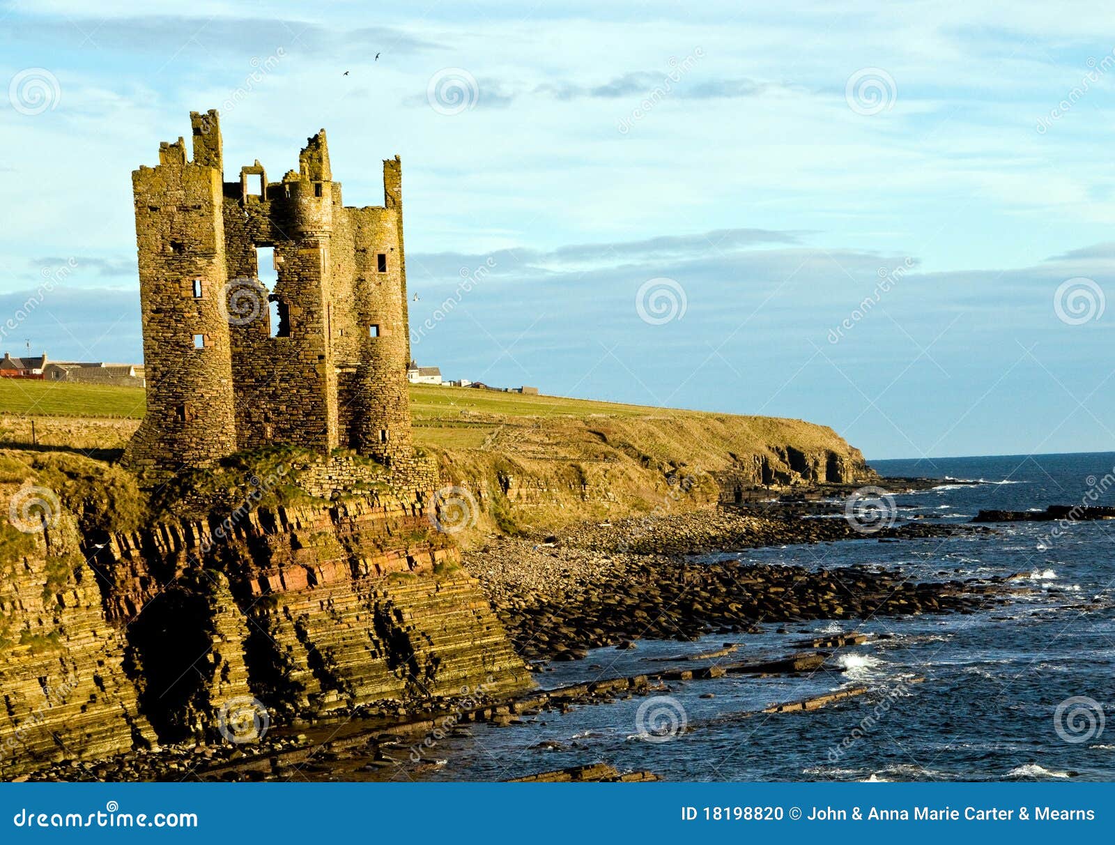 Keiss Castle Ruins, Keiss Castle Tower Ruins, Keiss, Caithess, Scotland ...