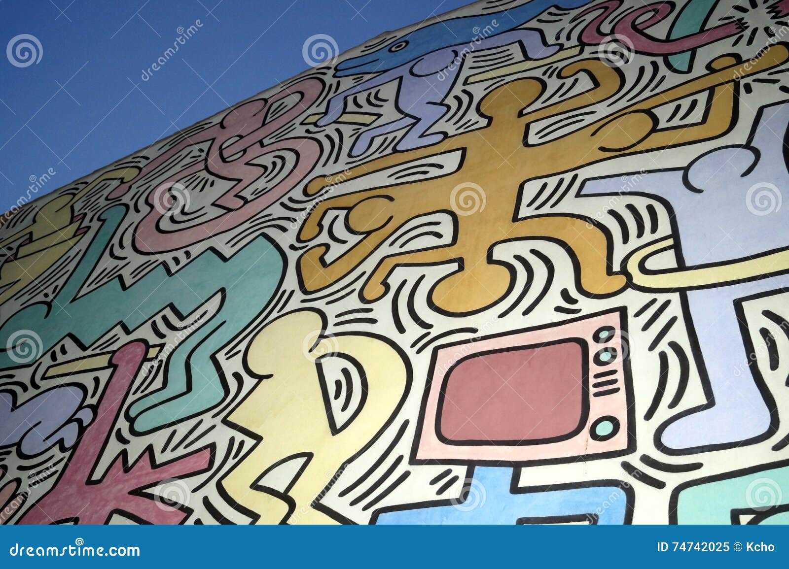 Keith Haring details editorial image. Image of building - 74742025