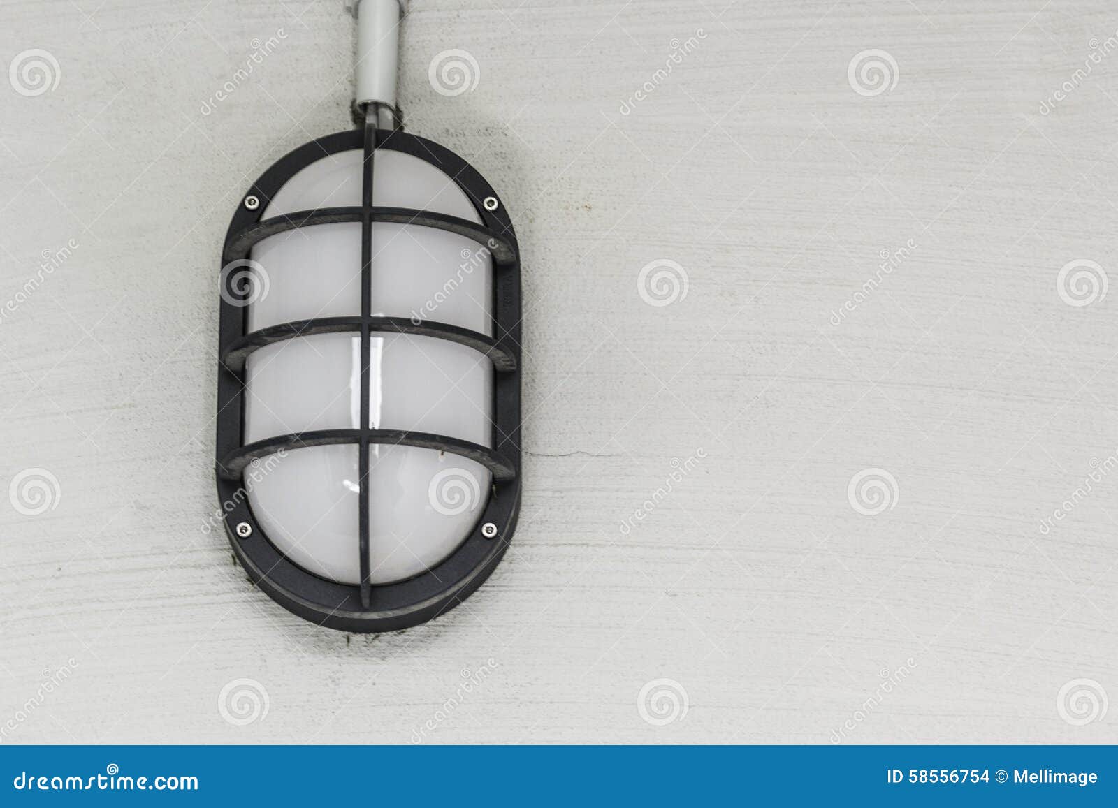 Kelderlamp stock foto. Image of technisch, kelder, verlicht - 58556754