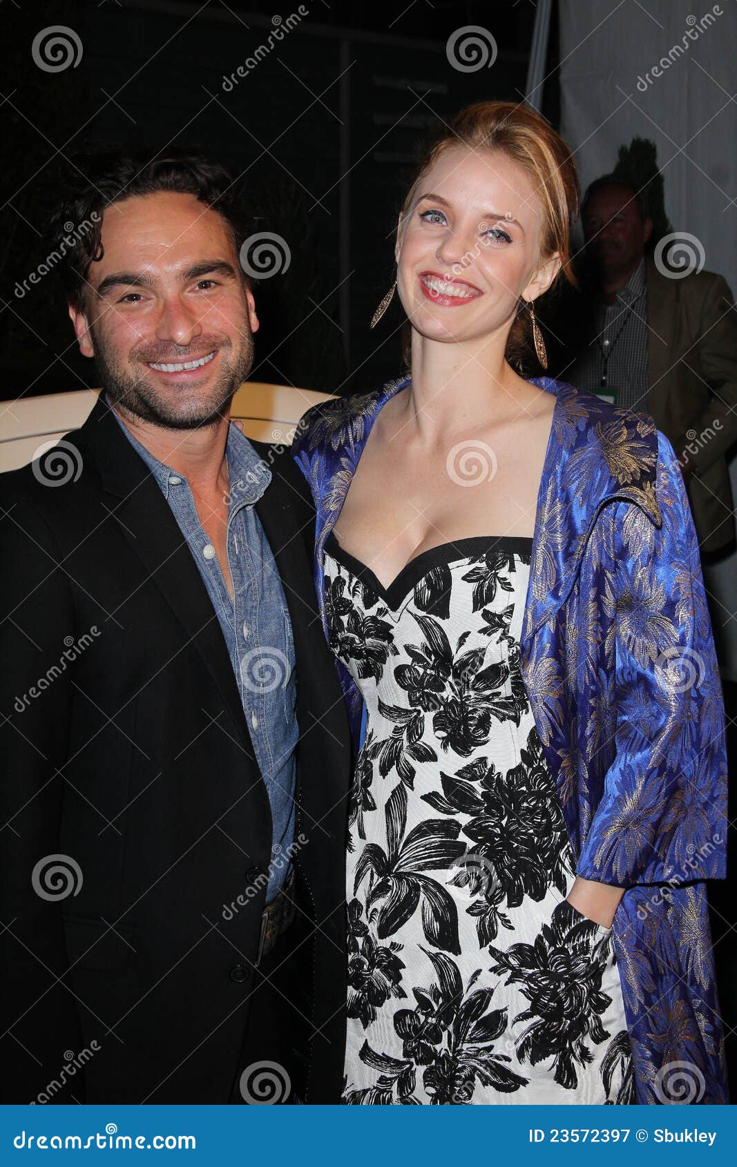 Johnny Galecki, Jim Parsons, Kaley Cuoco, Simon Helberg, Kunal Nayyar ...