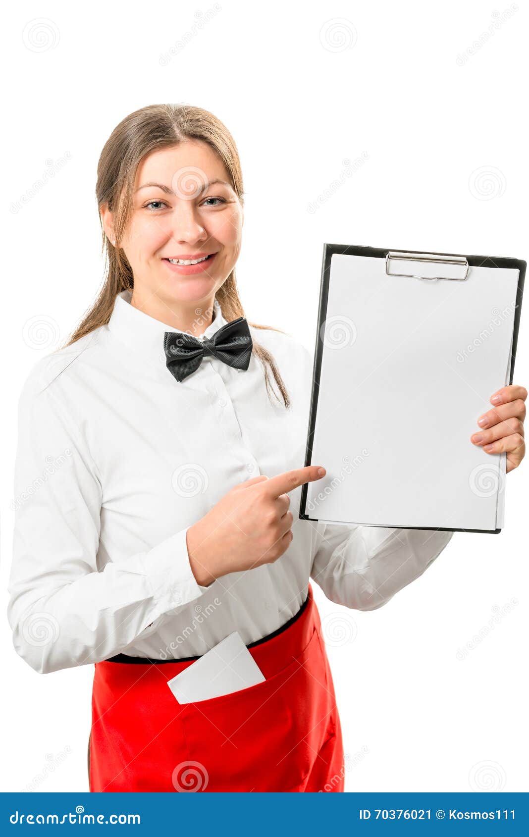 Kellnerin in Einem Hemd Und in Einer Fliege, Die Einen Ordner Halten ...