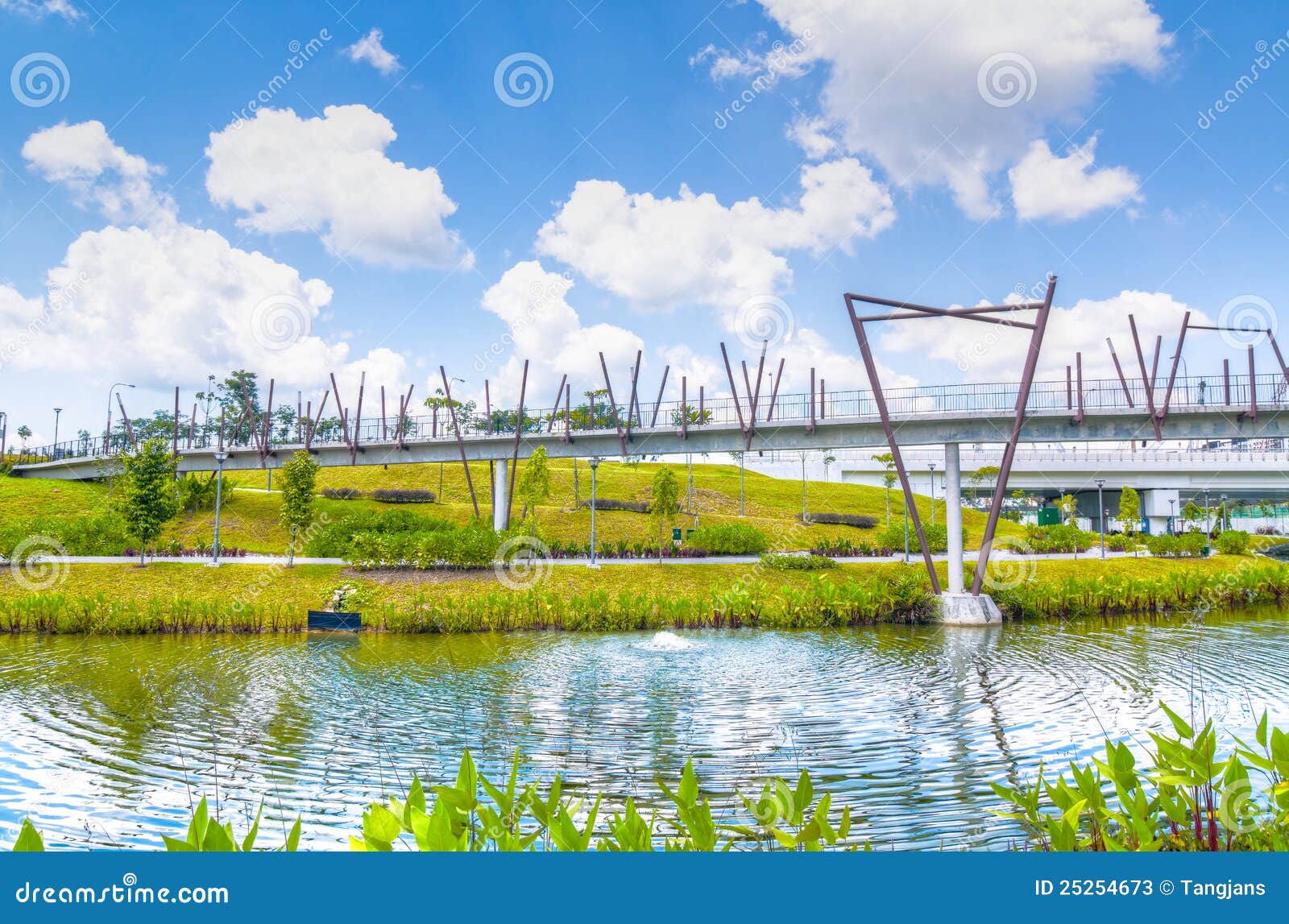 Kelong Bridge, Punggol Waterway, Singapore Stock Image - Image of paths ...