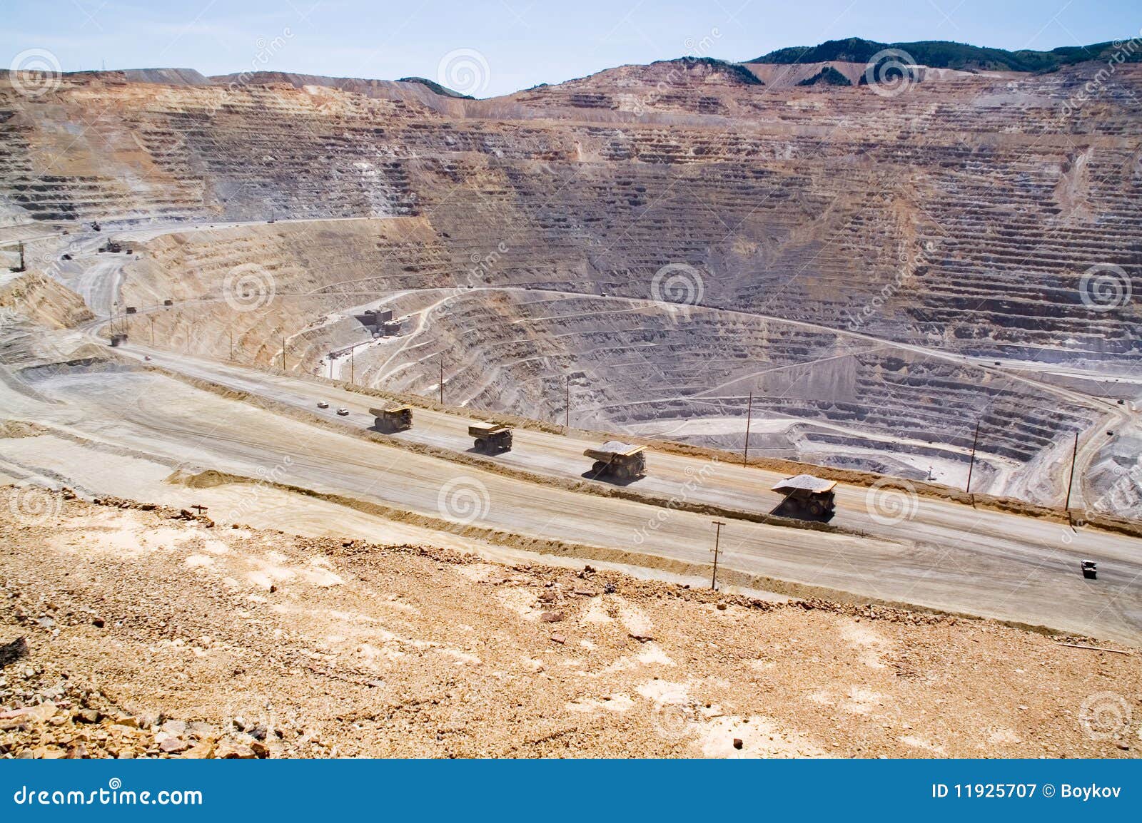 Kennecott Copper Mine, Utah Stock Image - Image of truck, view: 11925707