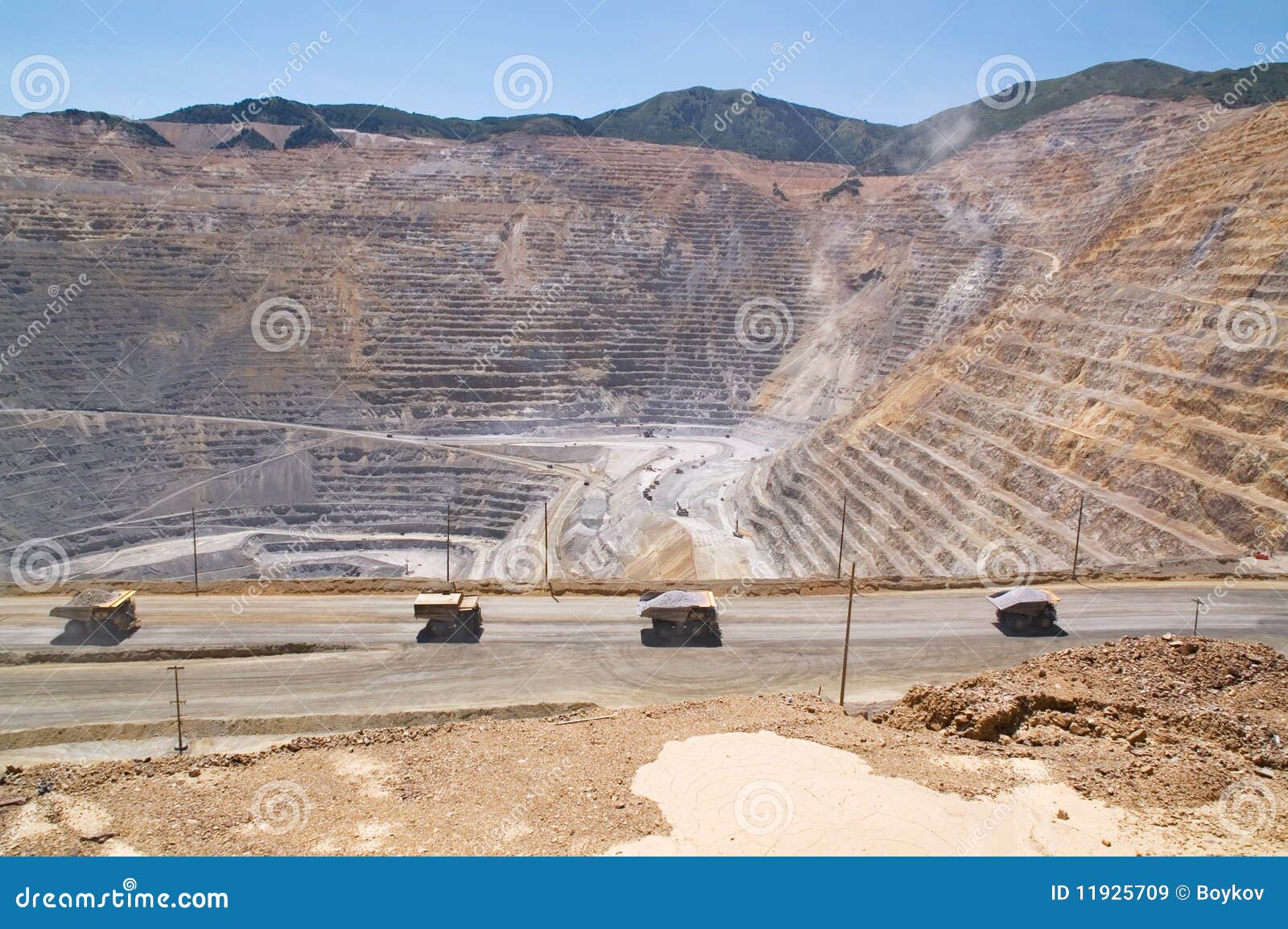 Kennecott Copper Mine, Utah Stock Image - Image of utah, hole: 11925709